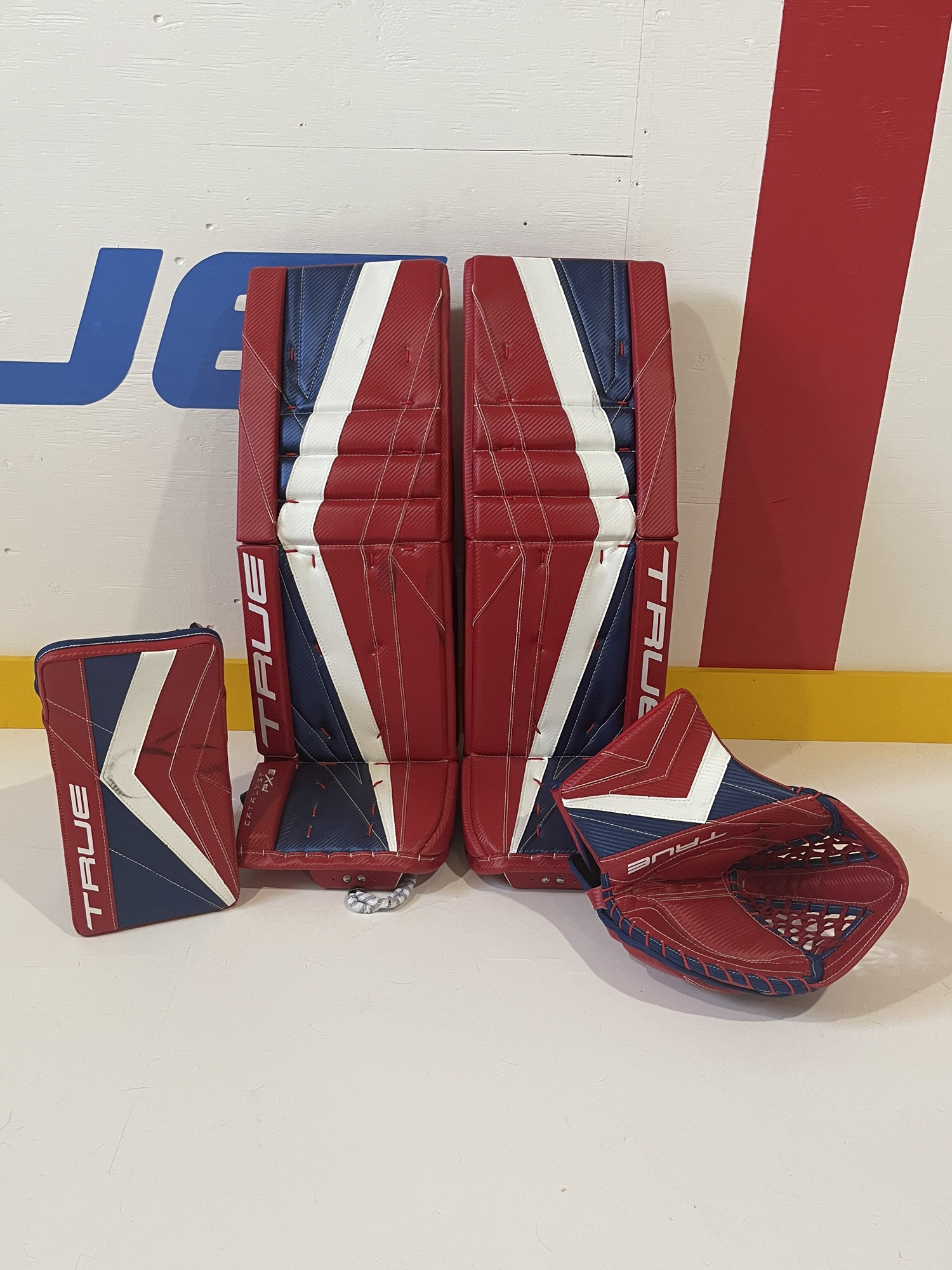 35" True Catalyst PX3 Goalie Full Set | SidelineSwap