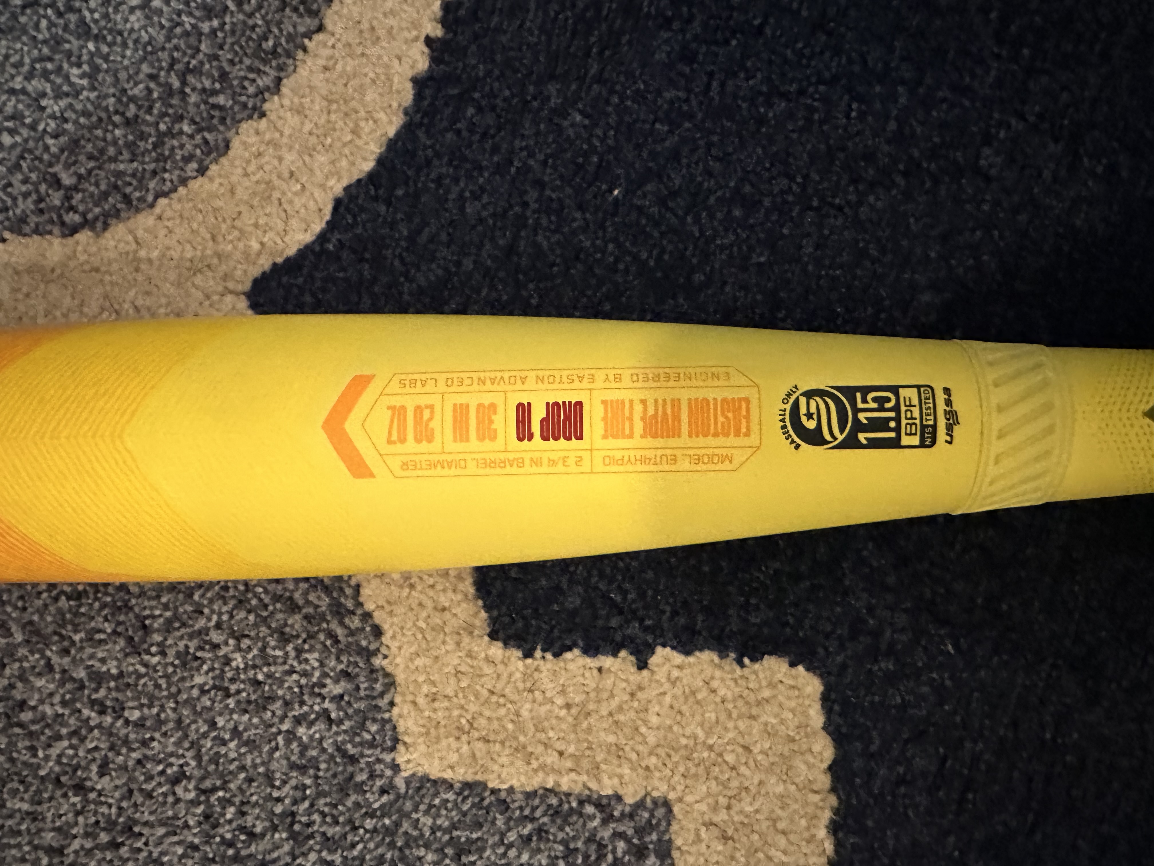 Used USSSA Certified 2024 Easton Composite Hype Fire Bat 20 oz 30" | SidelineSwap