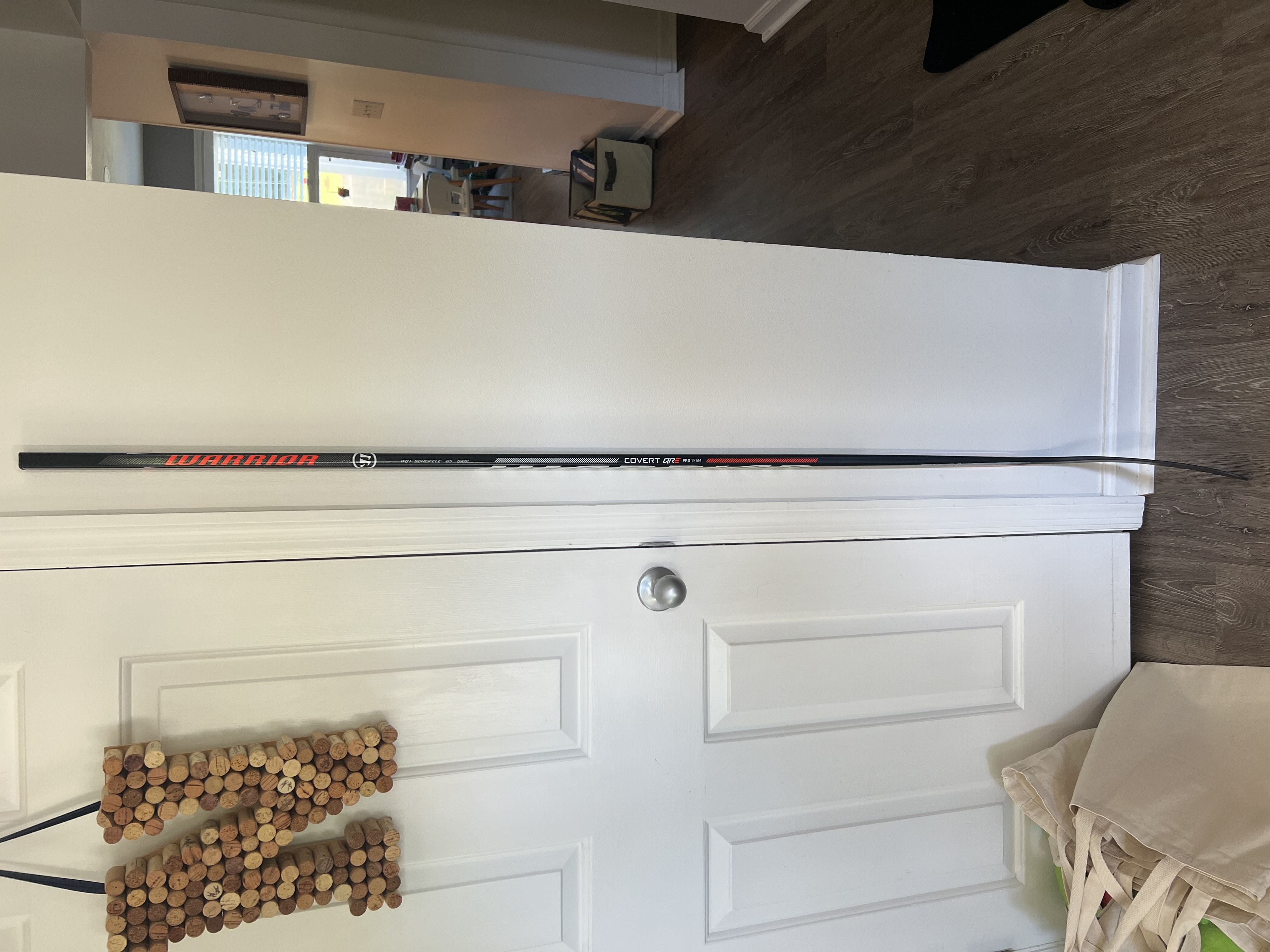 Senior New Left Hand Warrior QRE Pro Team Hockey Stick W01 Pro Stock | SidelineSwap