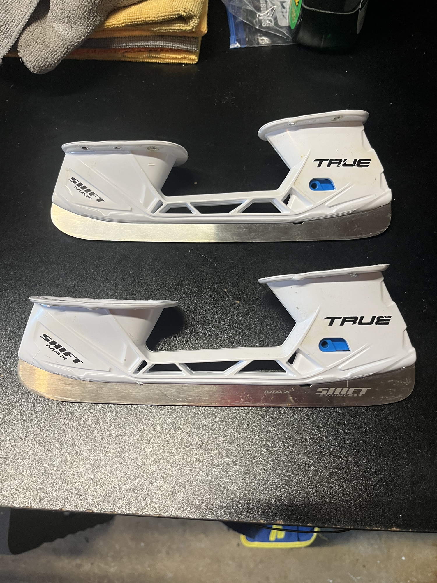 Used True 230 mm Shift Max Holders And Blades | SidelineSwap