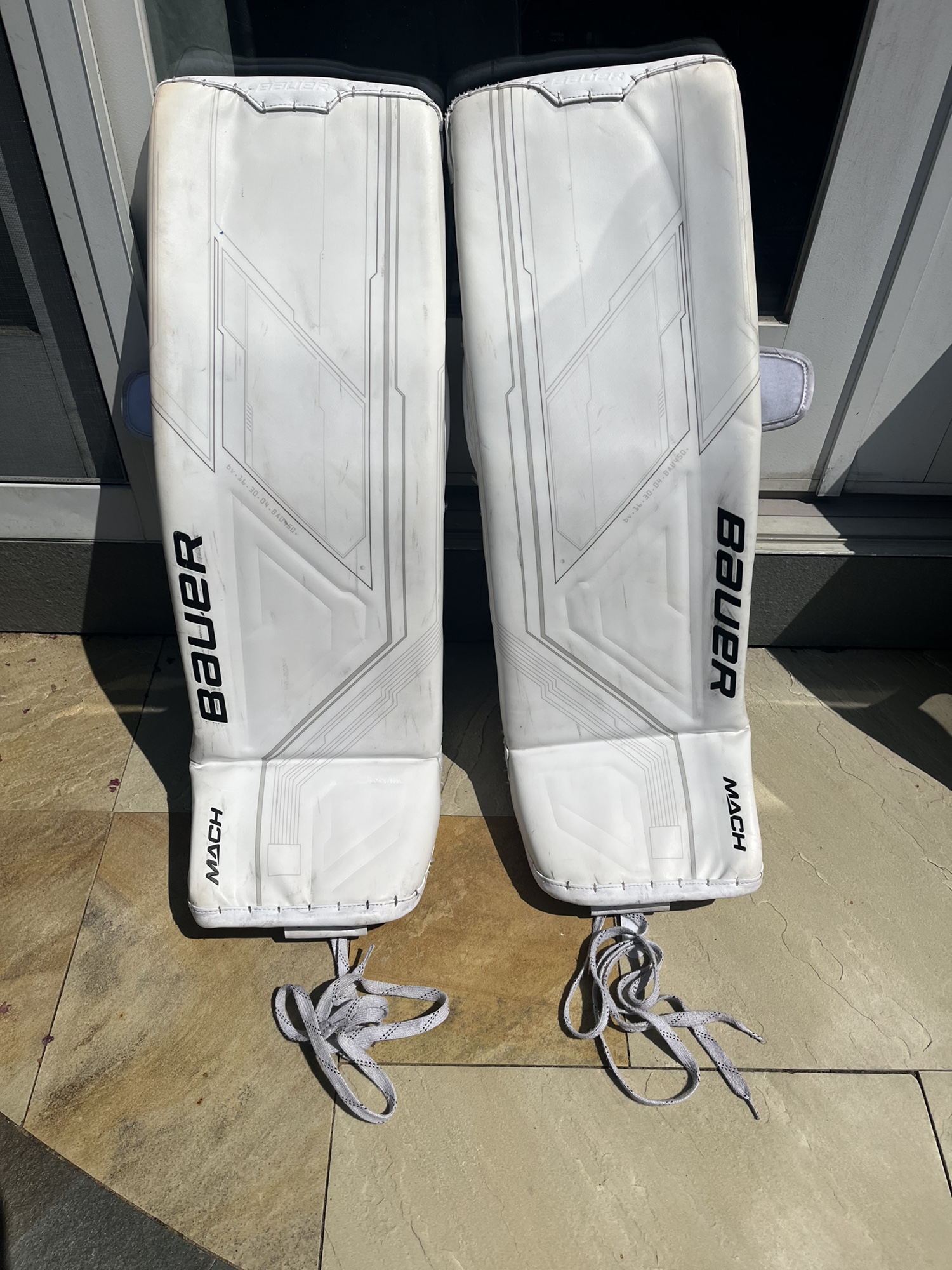 Bauer Mach goalie leg pads | SidelineSwap