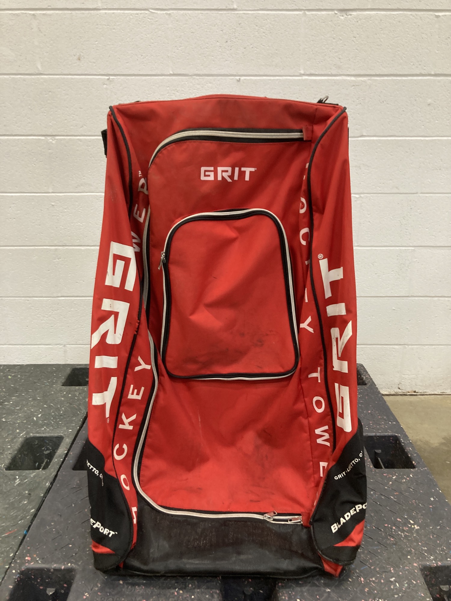 Used GRIT Tower Bag | SidelineSwap