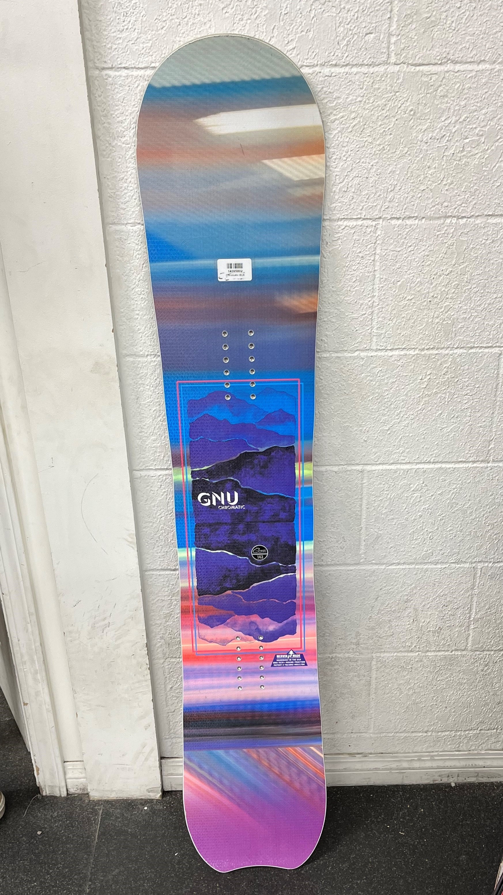 Used Women's 2020 GNU Chromatic Snowboard 143cm *other sizes available ...
