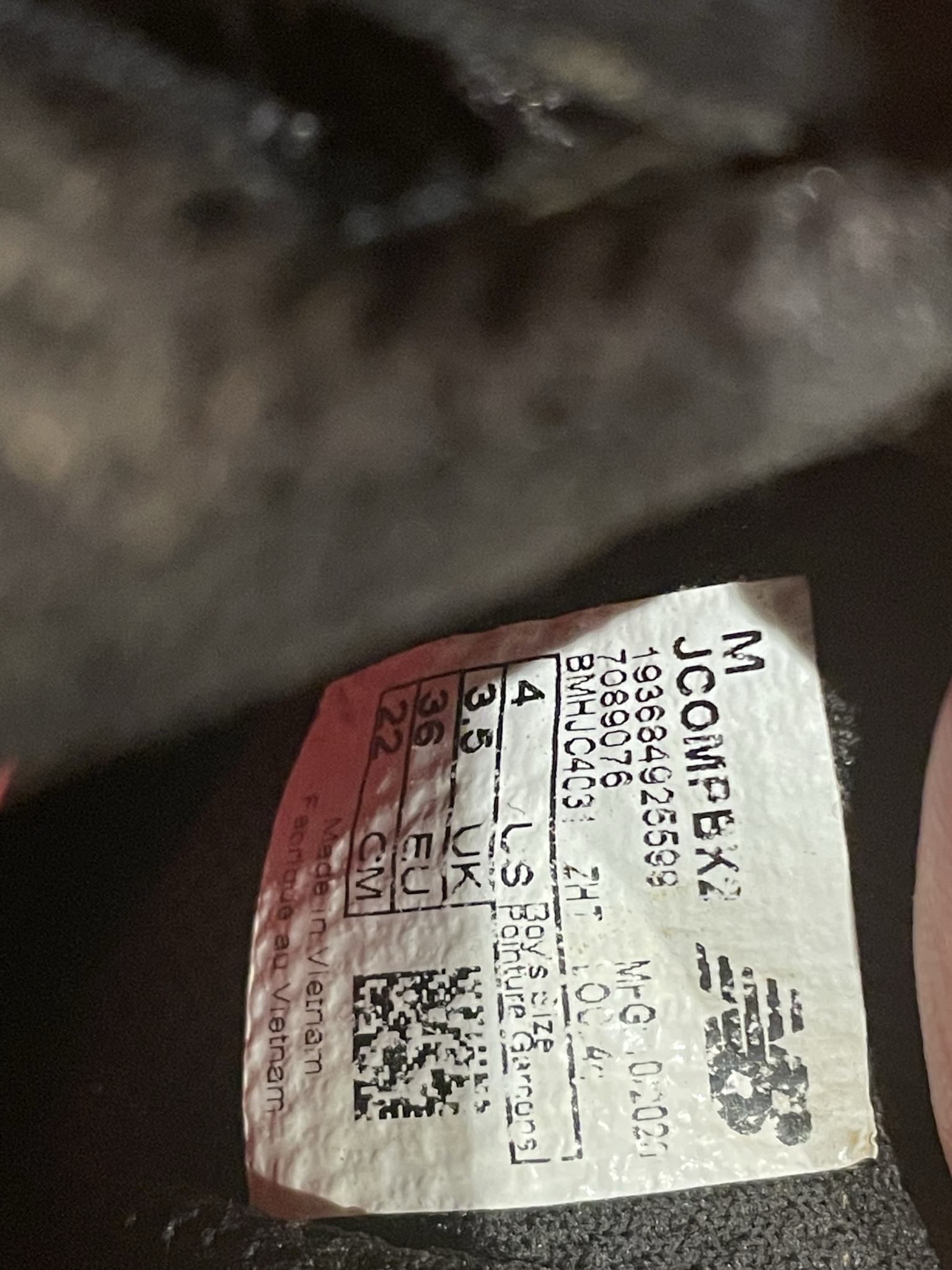 New Balance JCOMP-V2 Youth baseball TPU cleats size 4.0 [used ...