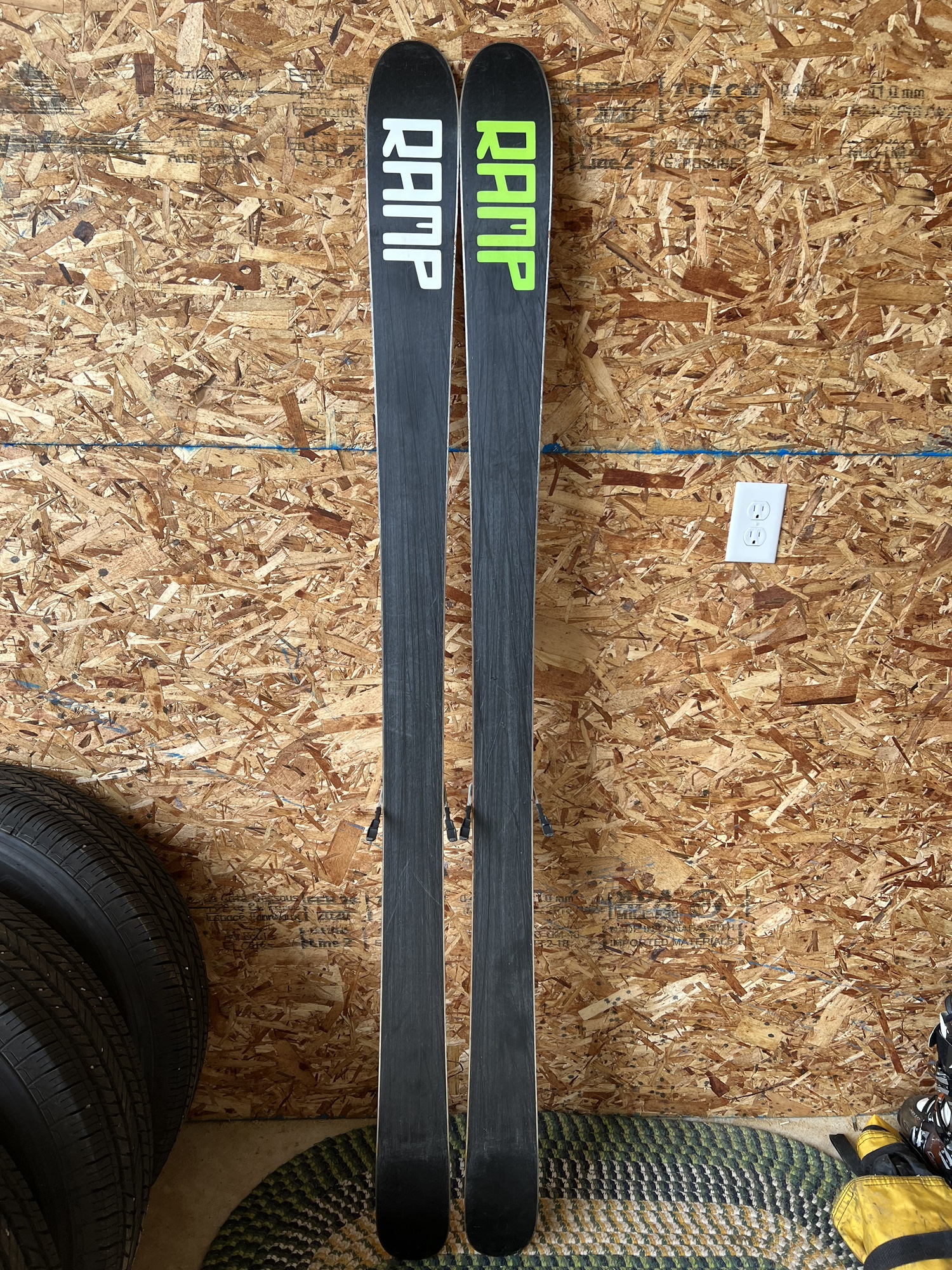 Ramp Cork Skis 176cm | SidelineSwap