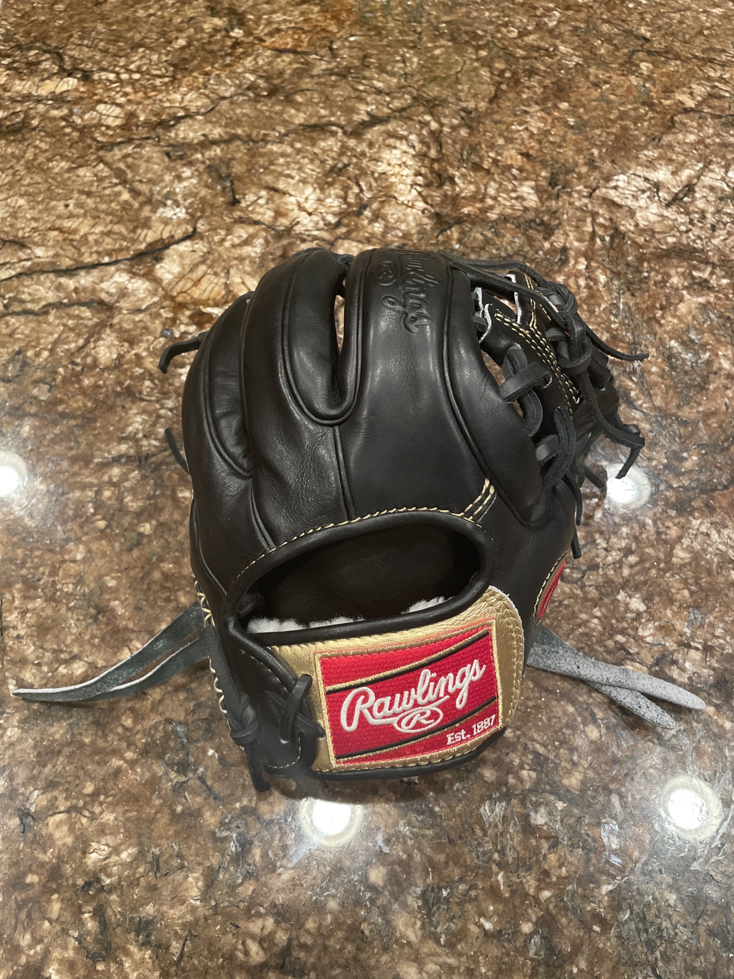 Rawlings Gold Glove | SidelineSwap