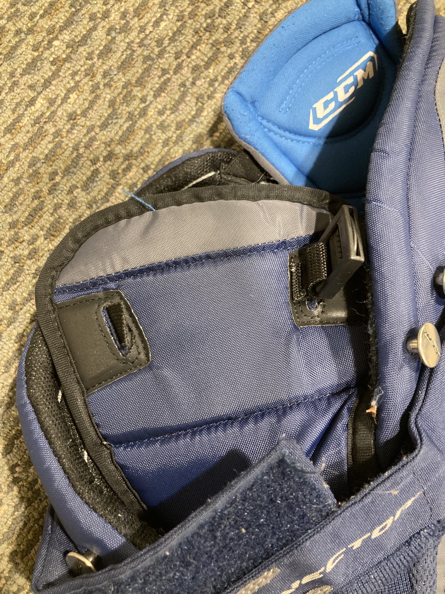 Junior Used Medium CCM Vector 06 Hockey Pants | SidelineSwap