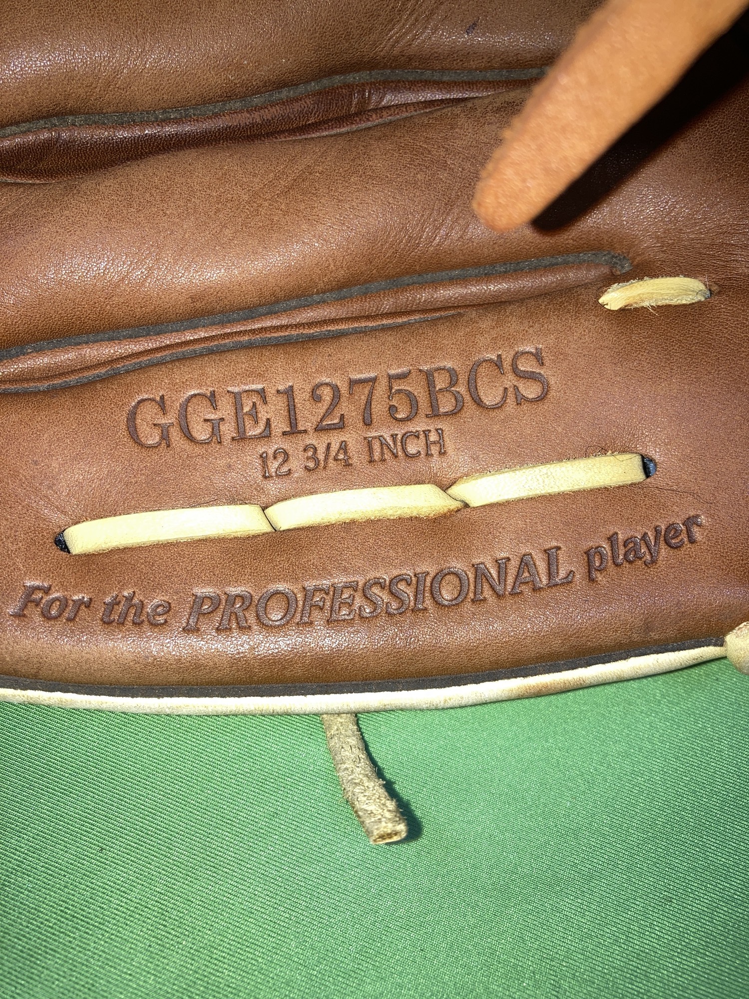 Used Rawlings Gold Glove Elite Left Hand Throw Outfield Baseball Glove 12.75" | SidelineSwap