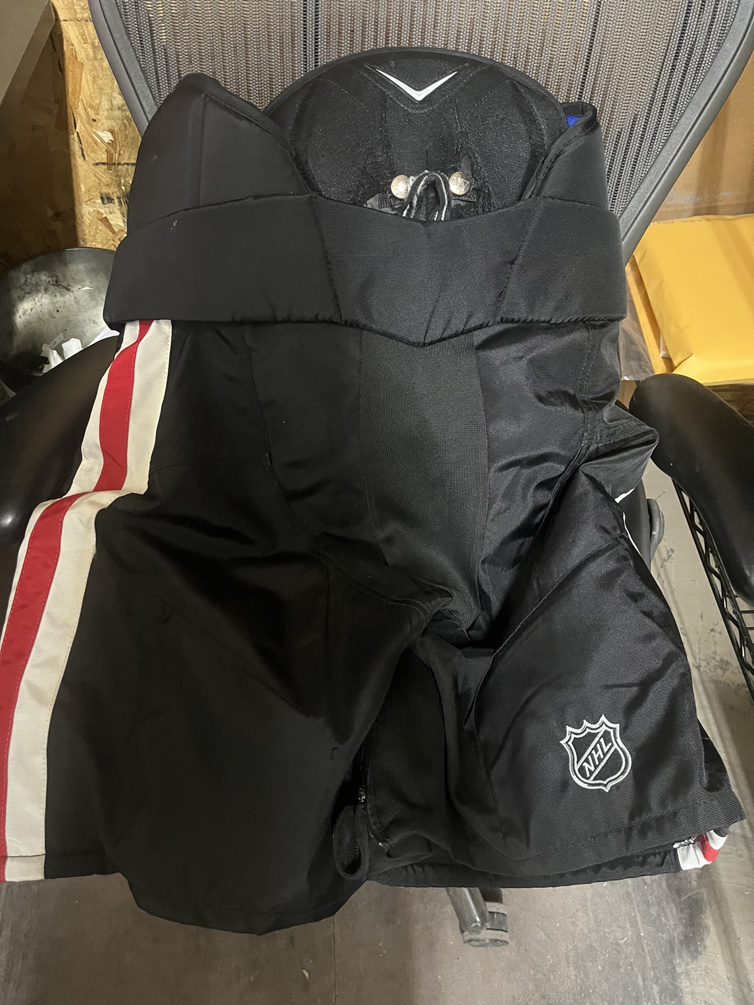 NHL Pro Stock Warrior Covert Hockey Pants-Large | SidelineSwap