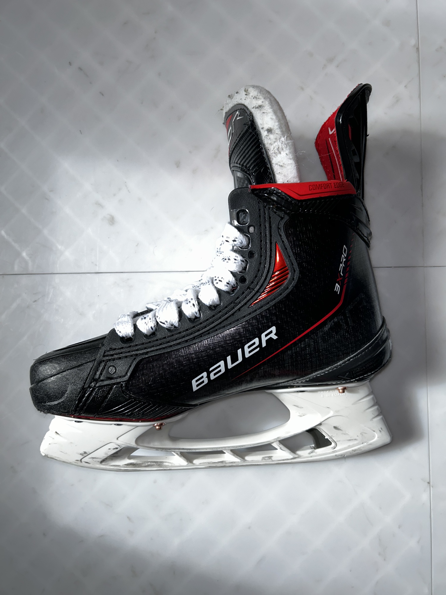 Used Bauer Size 4 Vapor 3X Pro Hockey Skates with LS Pulse Ti Blades ...