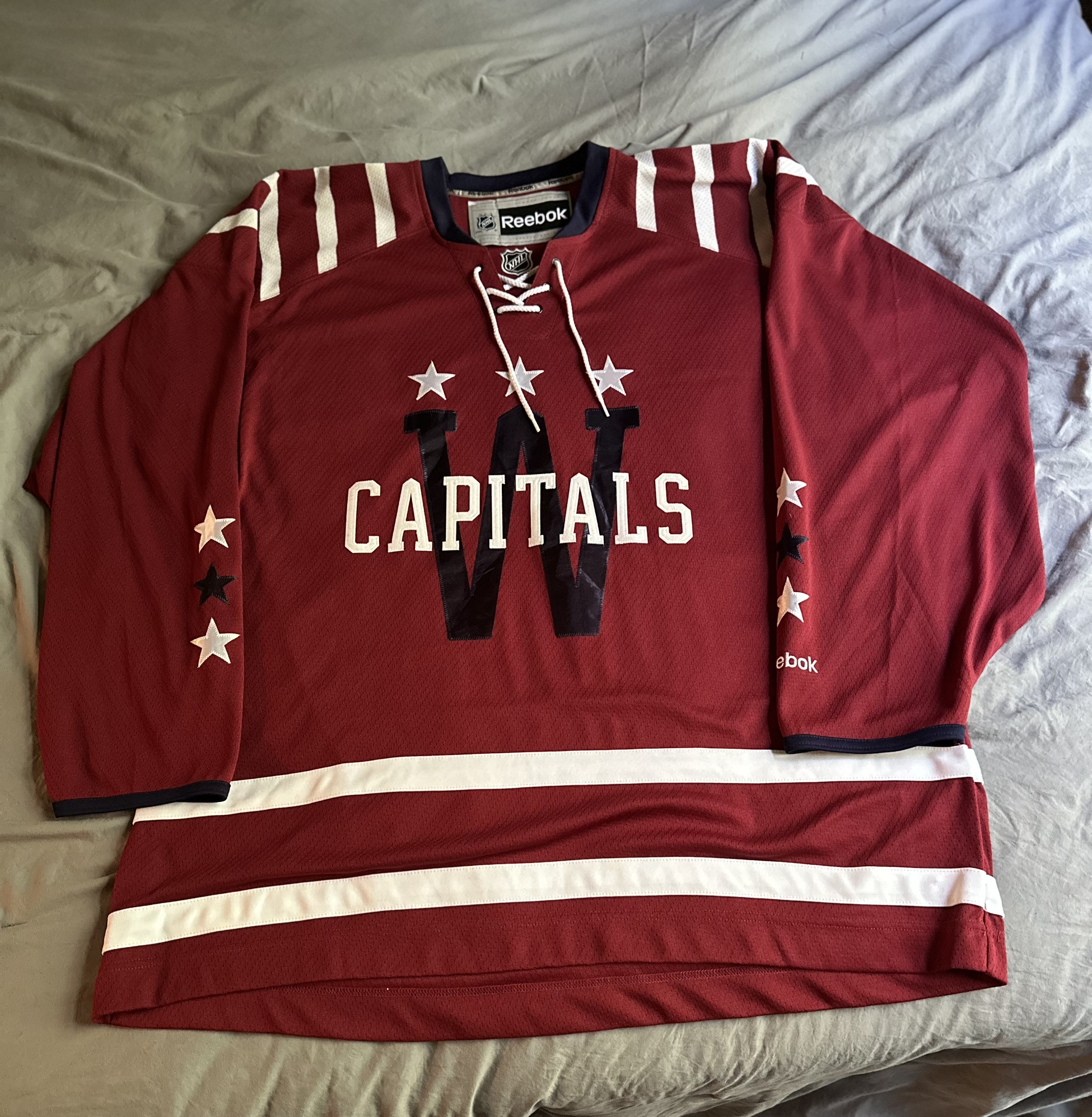 Washington Capitals Jersey | SidelineSwap