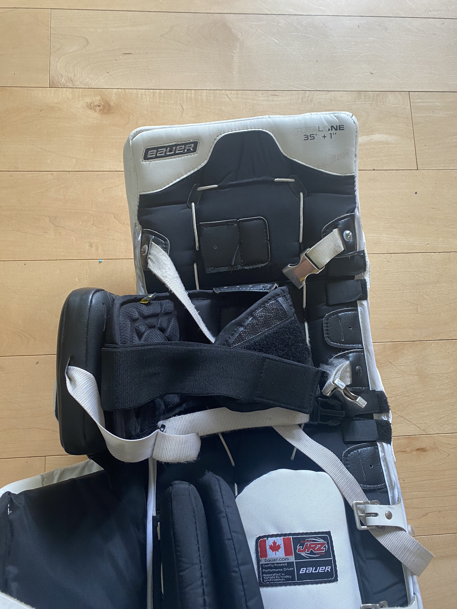 Bauer Total One Nxg Goalie Leg Pads (like new) 35+1 | SidelineSwap