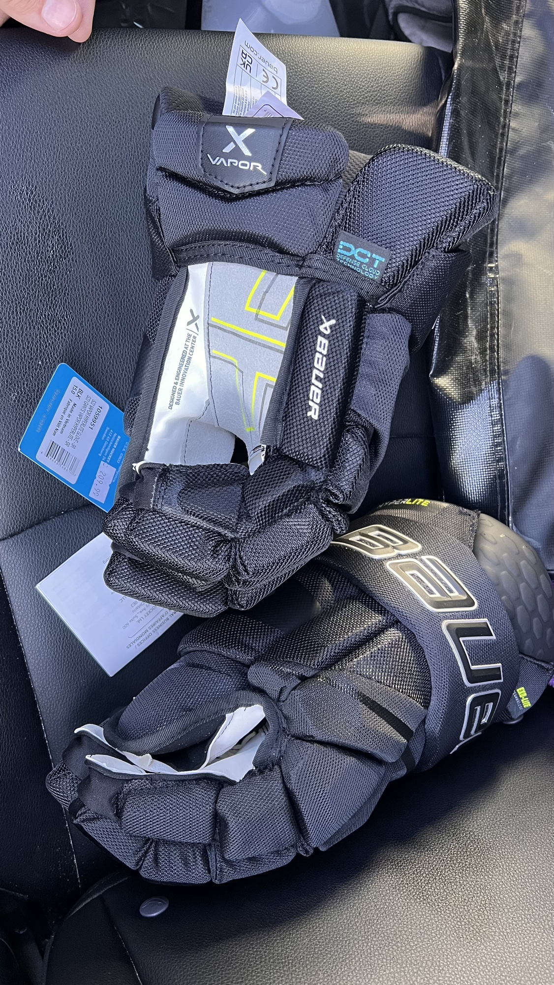 New Bauer 15” Vapor Hyperlite Gloves | SidelineSwap