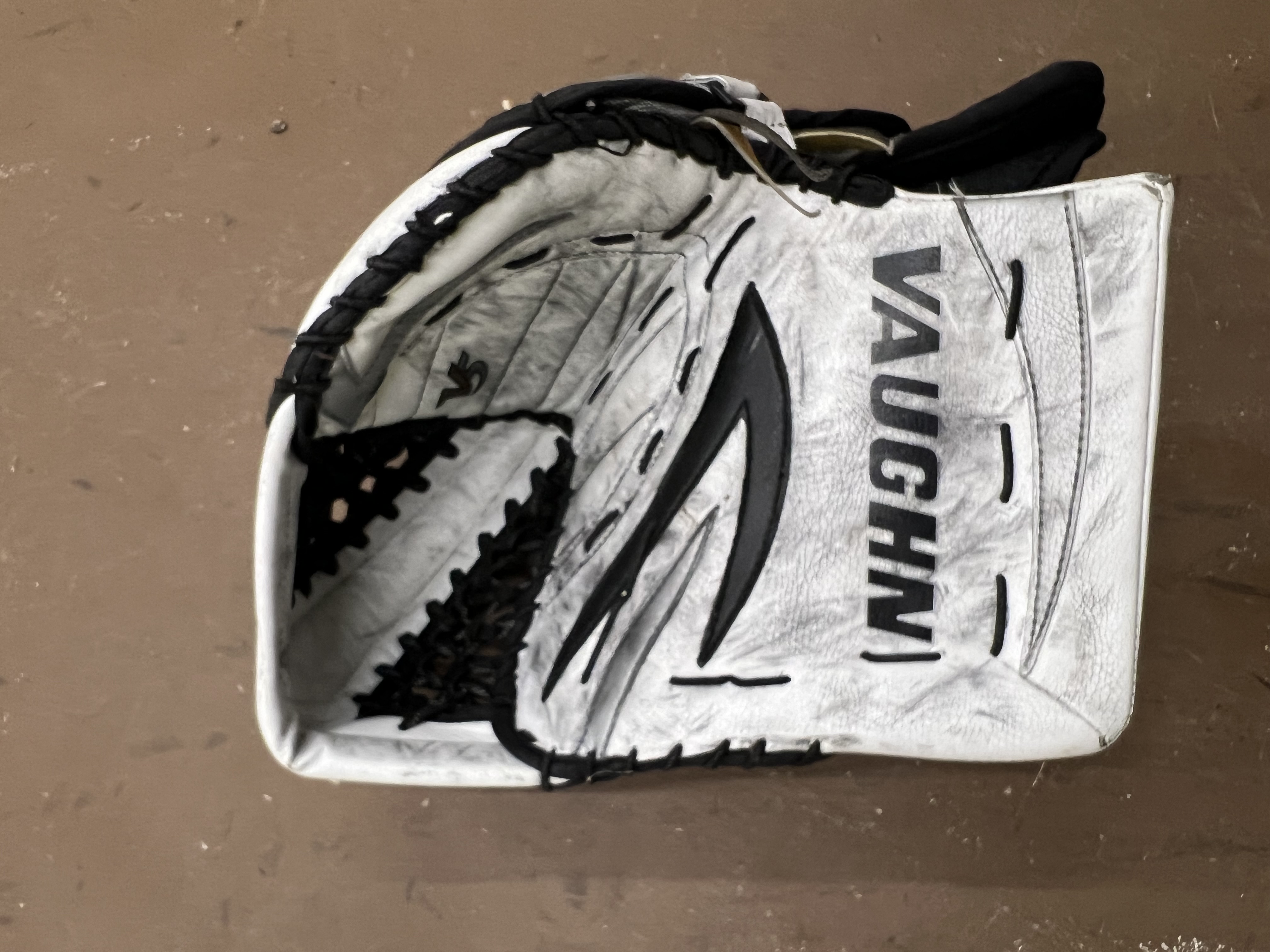 Vaughn Velocity V5 Pro Stock Intermediate Glove - CustomSpec Pro Palm ...