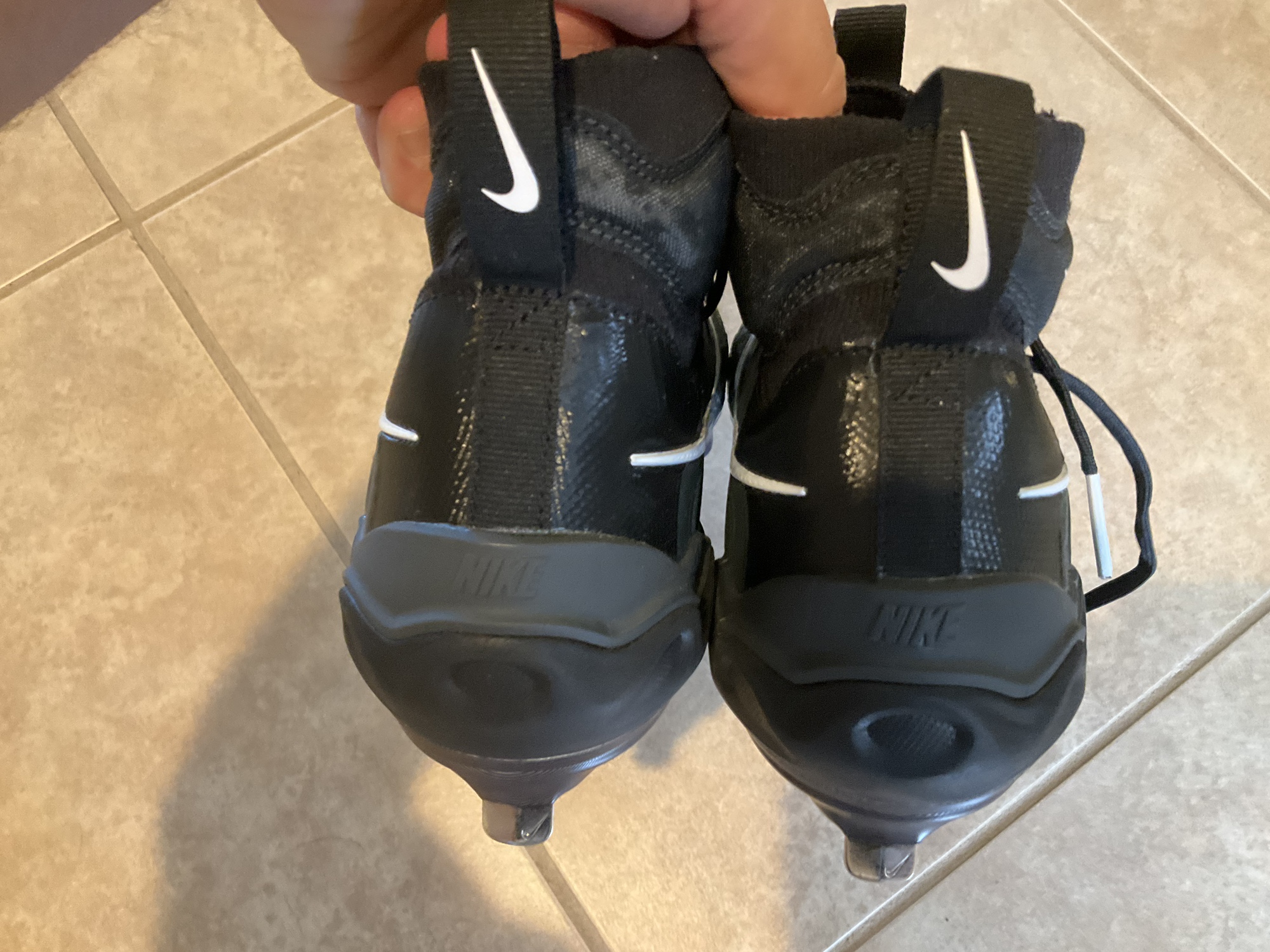 Black Men's Metal High Top Alpha Huarache Elite | SidelineSwap