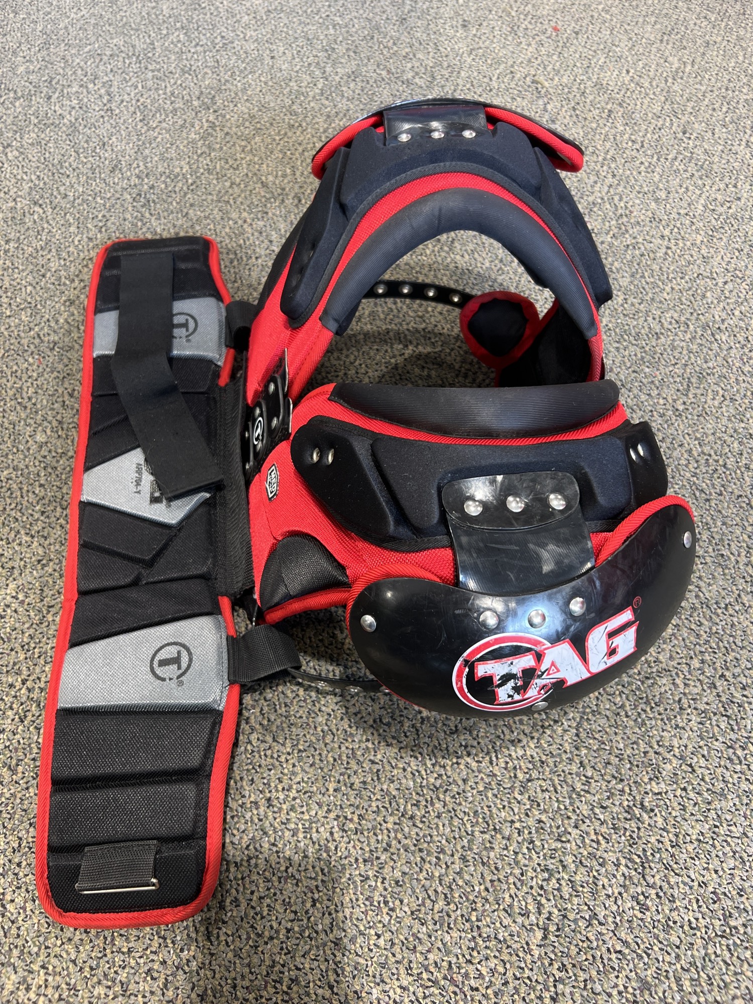 TAG Alt 2 Youth Medium Shoulder Pads | SidelineSwap