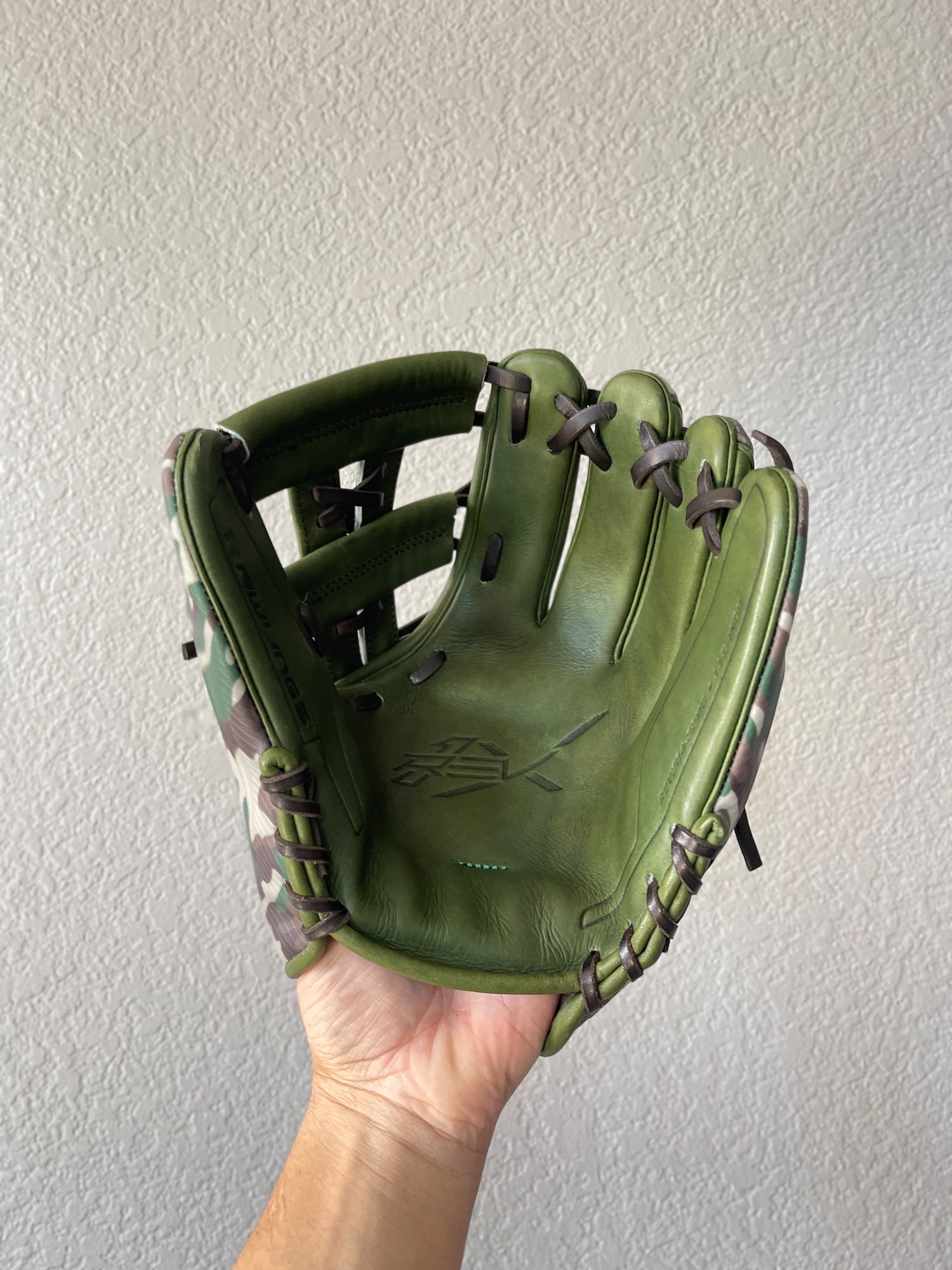 RARE 2023 Infield 11.5" REV1X Baseball Glove | SidelineSwap
