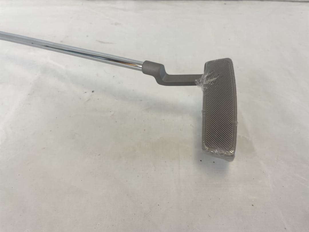 New Top Flite Golf Putter 35" | SidelineSwap