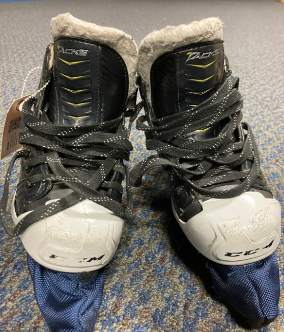 Junior Used CCM Tacks 4092 Hockey Goalie Skates D&R (Regular) 4.0 ...