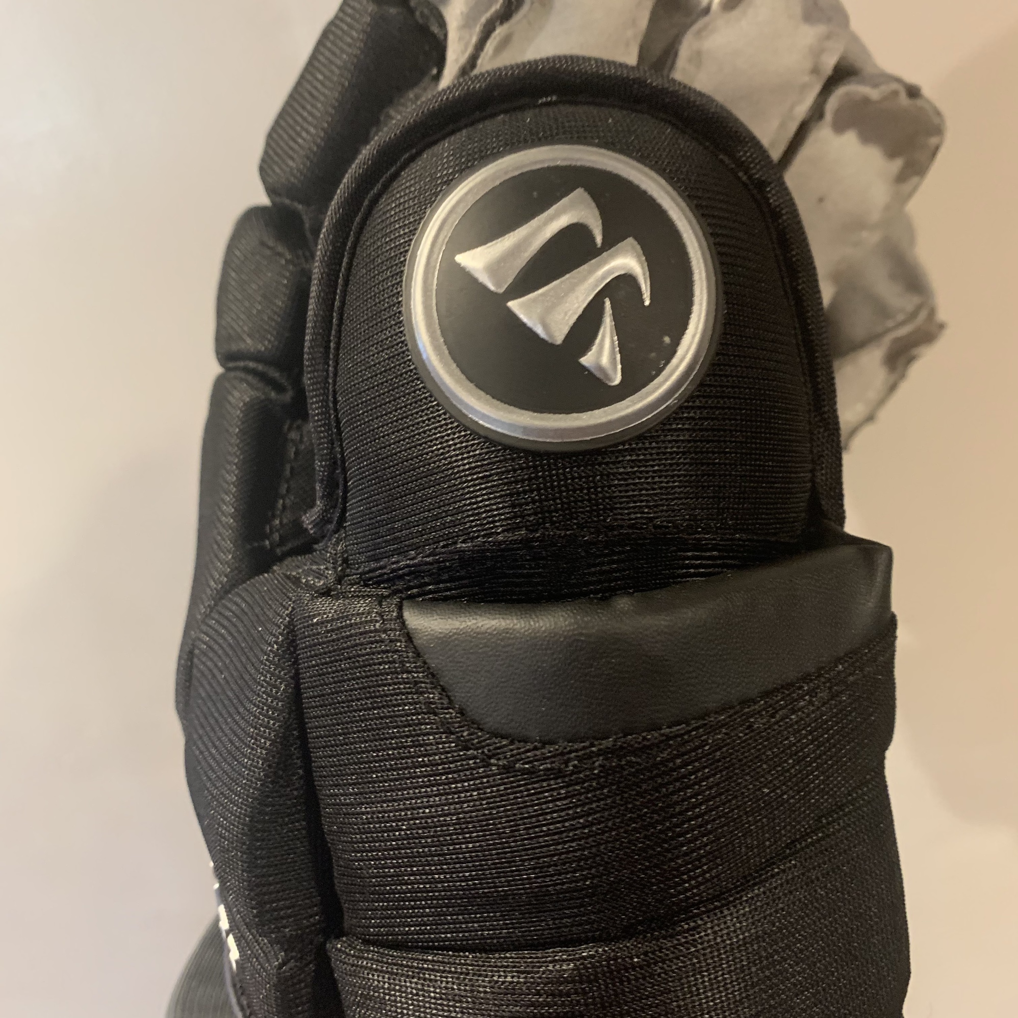 New 14" Warrior Covert QRE with EK65 Specs - Zach Bogosian Tampa Bay ...