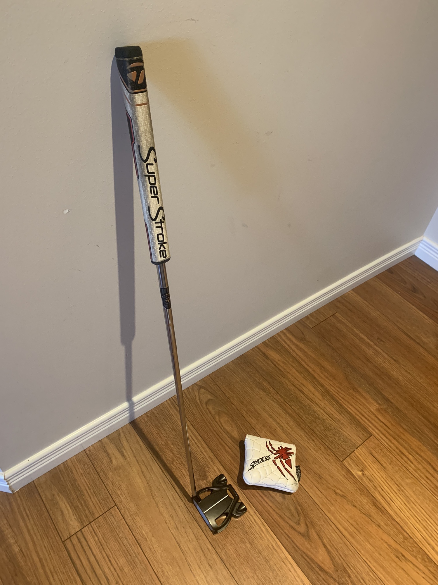 Taylormade 34" Spider Tour Putter Left Handed + Putter Cover | SidelineSwap