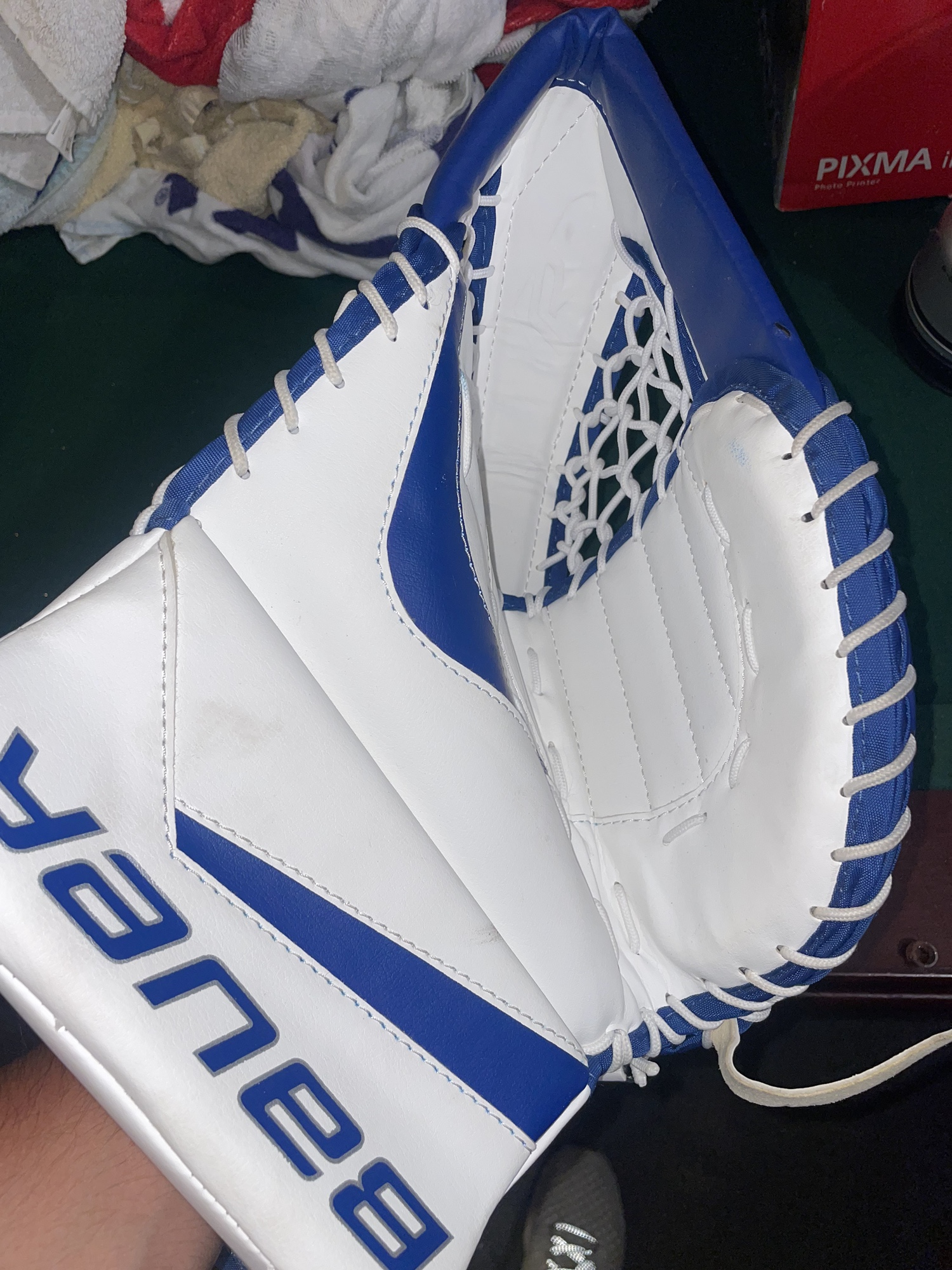 Bauer Reactor 5000 Glove | SidelineSwap