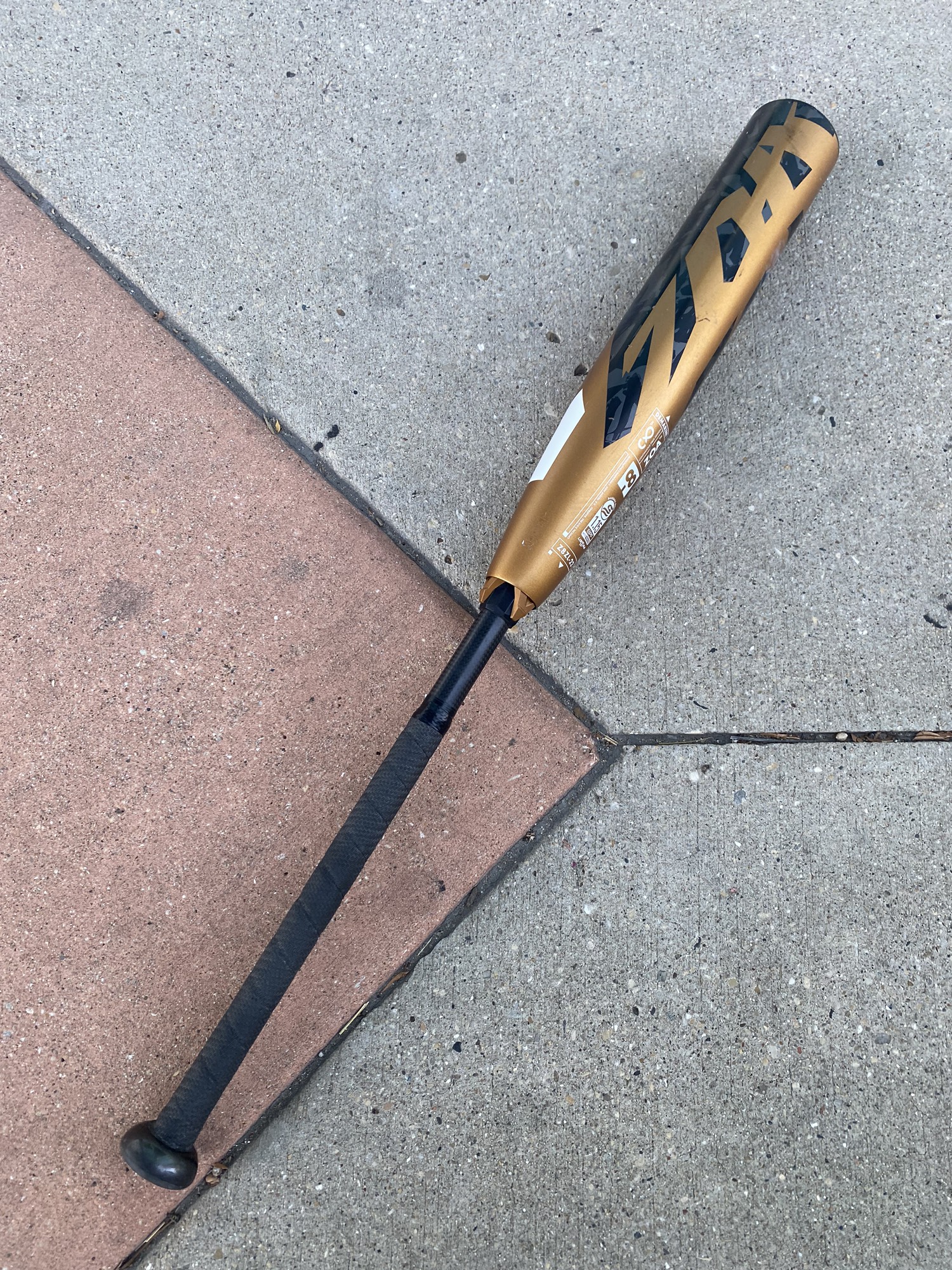 Used USSSA Certified 2022 DeMarini Zoa Composite Bat -8 23OZ 30 ...