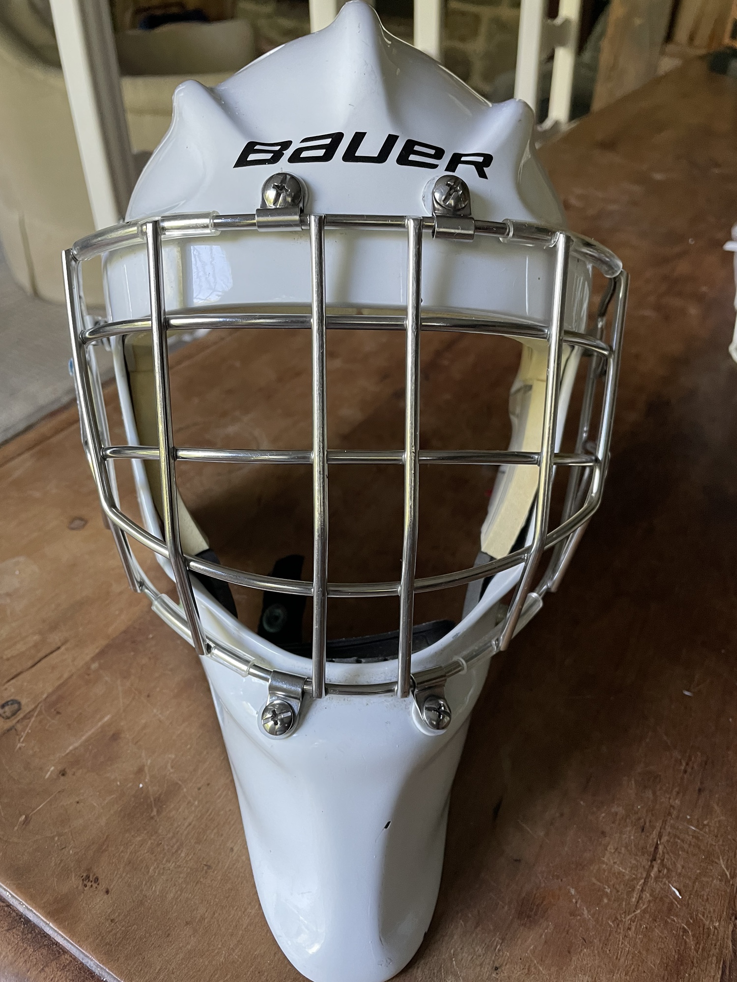 Used Medium Bauer 2021 960 Goalie Mask | SidelineSwap