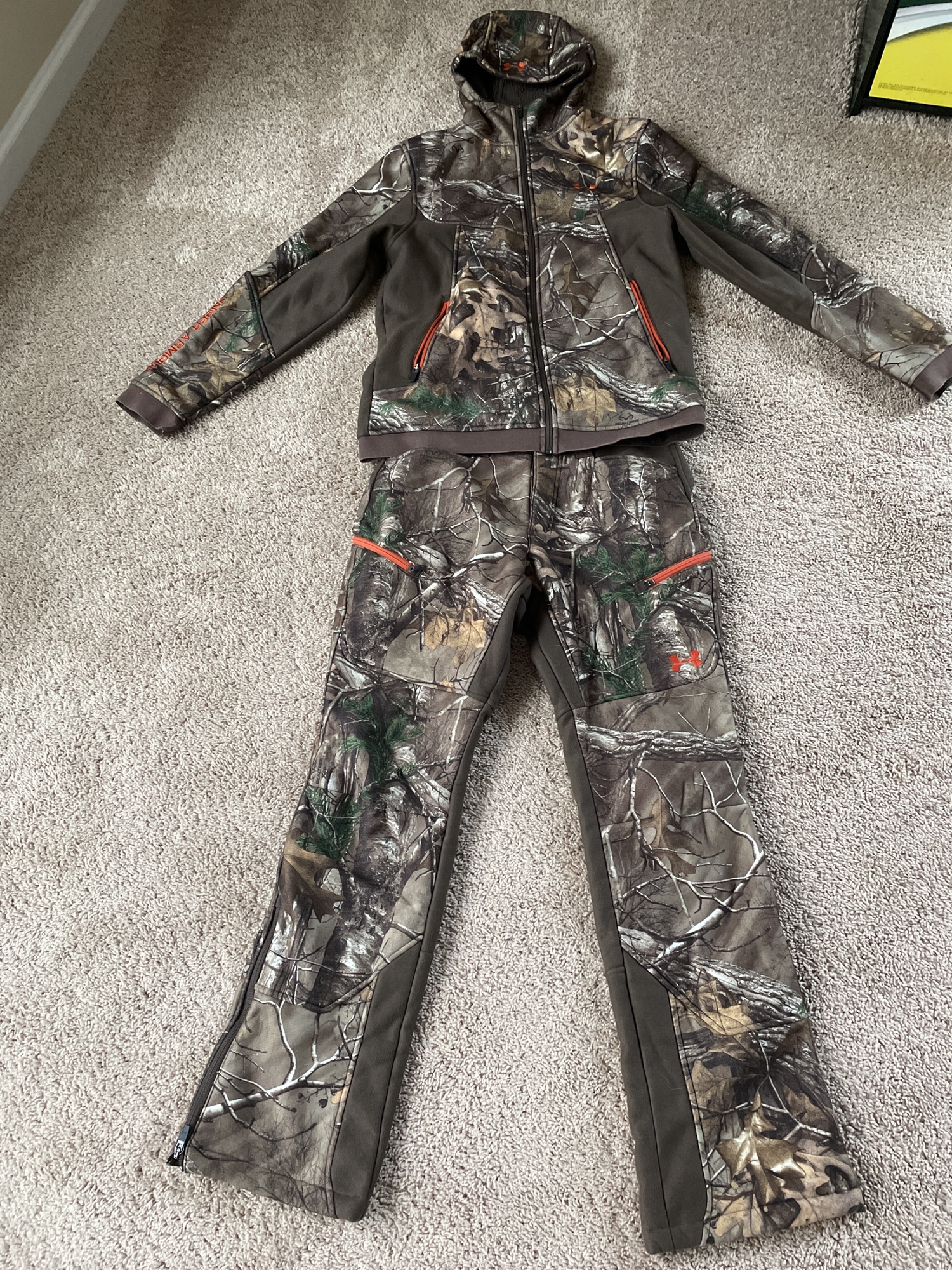 Under armour hunting Suit | SidelineSwap