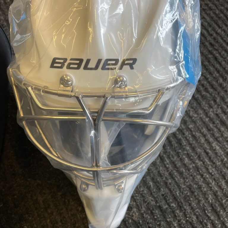 Senior New Bauer 960 Goalie Mask Pro Stock | SidelineSwap