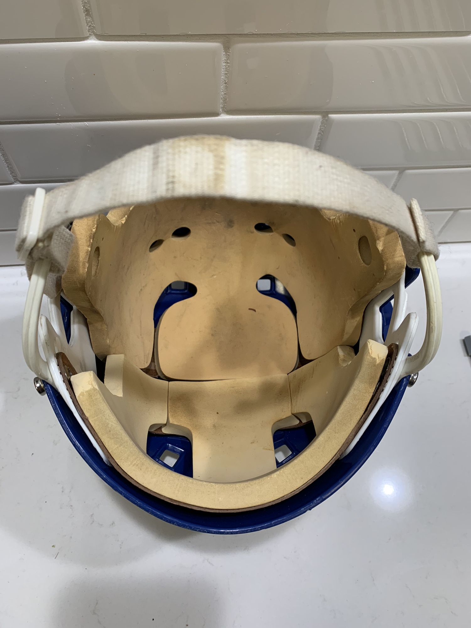 Cooper SK2000 Large Blue Helmet Mark Messier Style Used Large SK 2000 ...