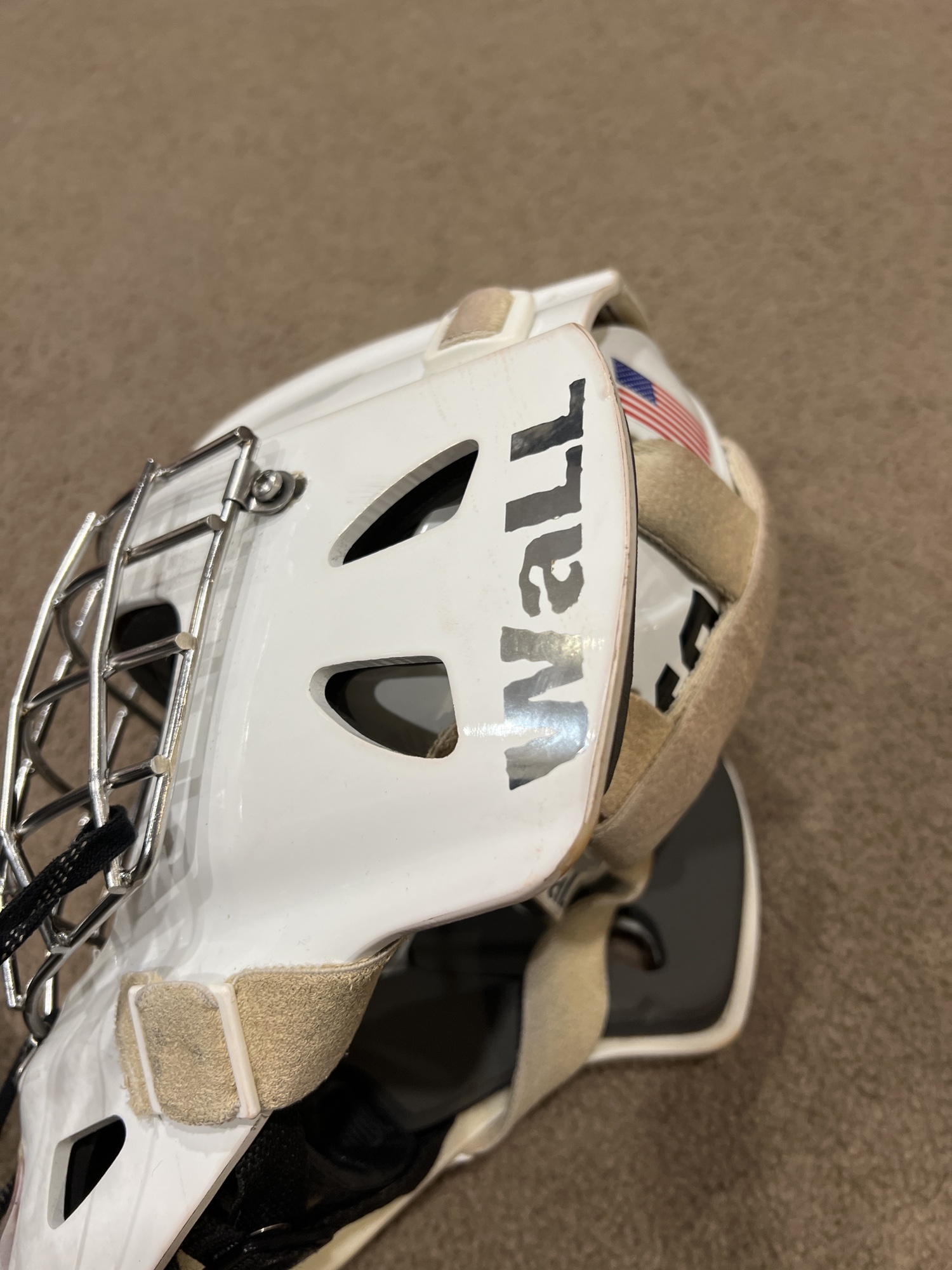 Used Wall Goalie Mask | SidelineSwap