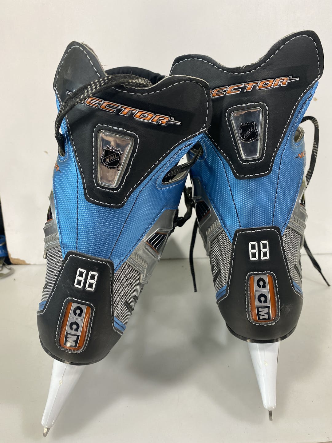 Used Ccm Vector 10.0 Senior 12 Ice Skates Ice Hockey Skates | SidelineSwap