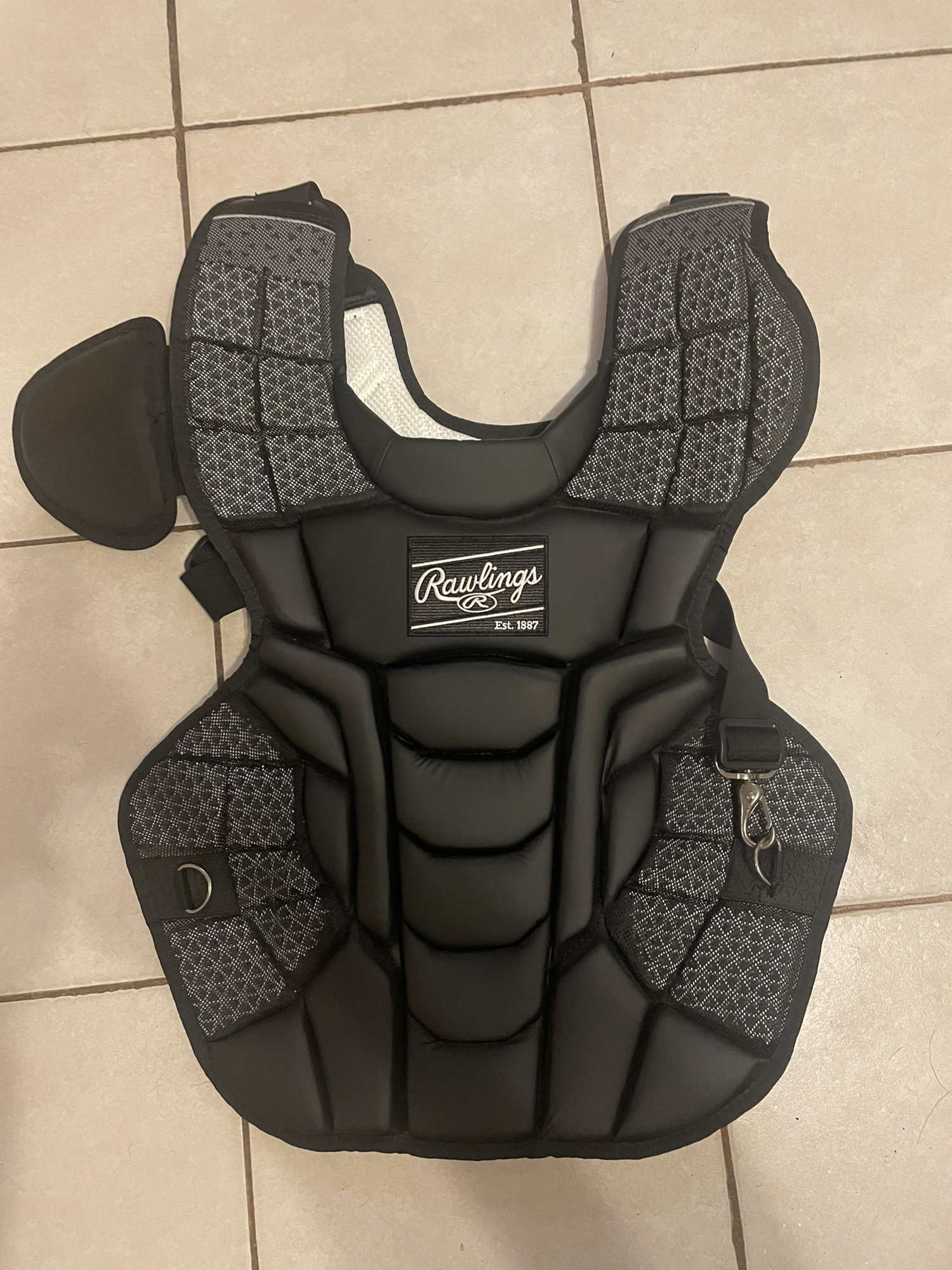 Rawlings Mach Catcher's Chest Protector | SidelineSwap