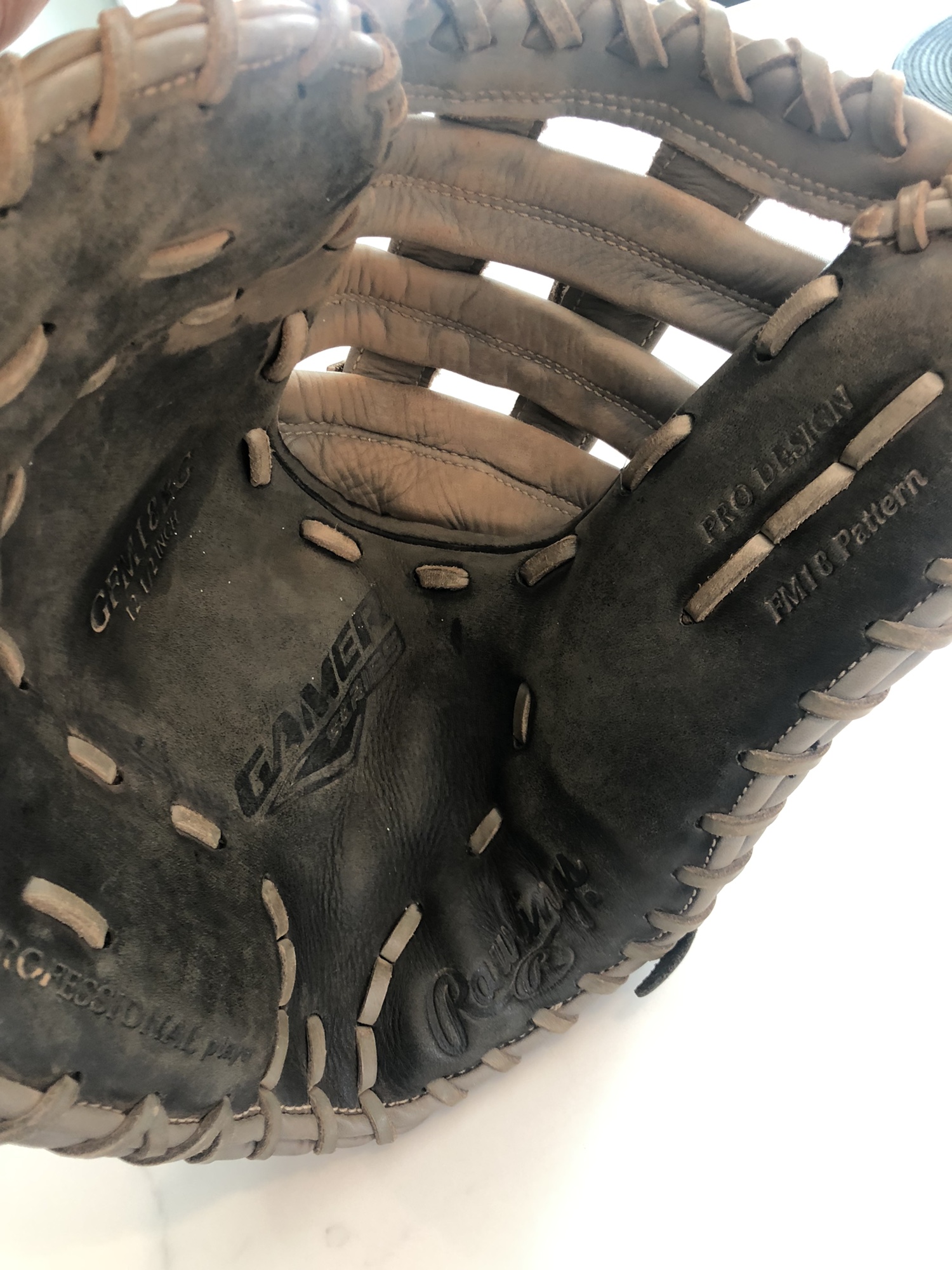 Left Hand Throw 13" Gamer Baseball Glove | SidelineSwap