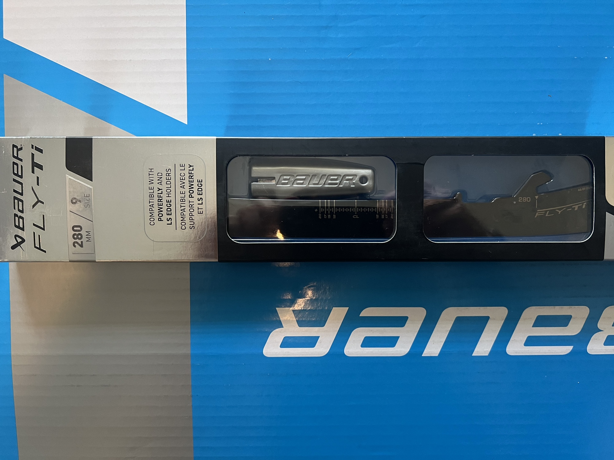 New Senior Bauer Vapor Hyperlite 2 Hockey Skates w/ FLY-TI steel Size 9 ...