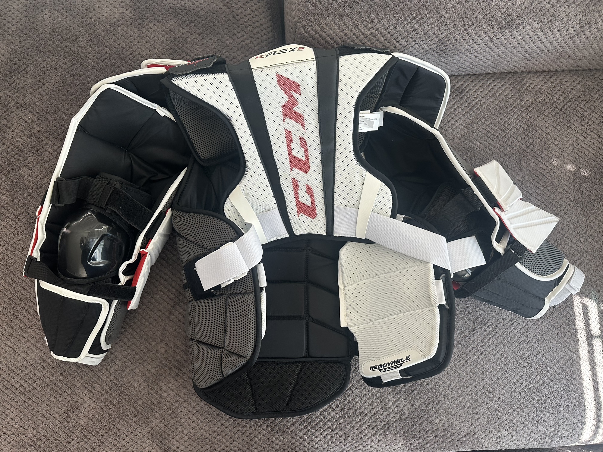 New Large CCM Eflex 5 pro Goalie Chest Protector | SidelineSwap