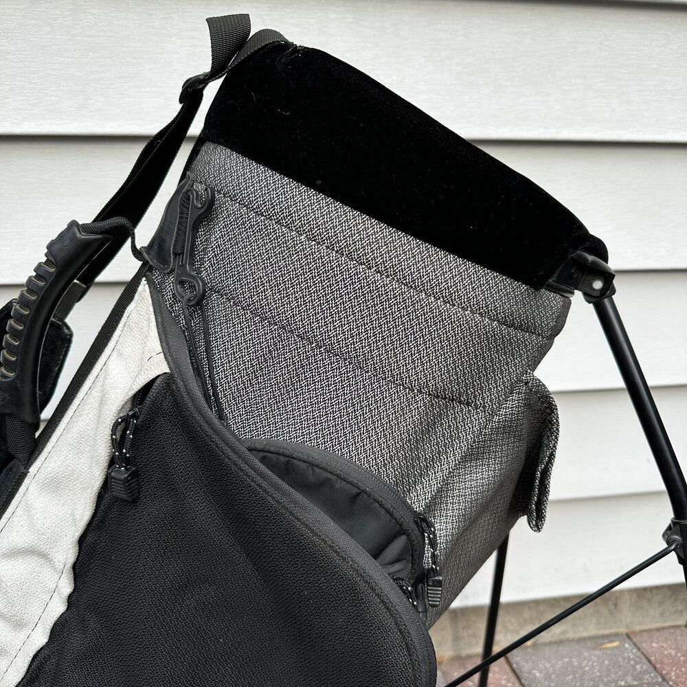 Ping Hoofer 2 Golf Club 4 Way Carry Stand Bag Dual Straps Black White ...