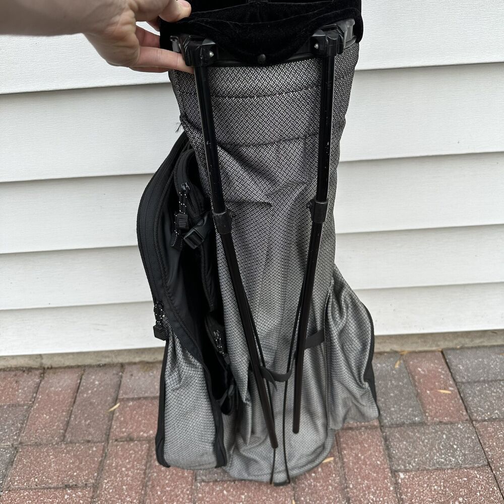 Ping Hoofer 2 Golf Club 4 Way Carry Stand Bag Dual Straps Black White ...