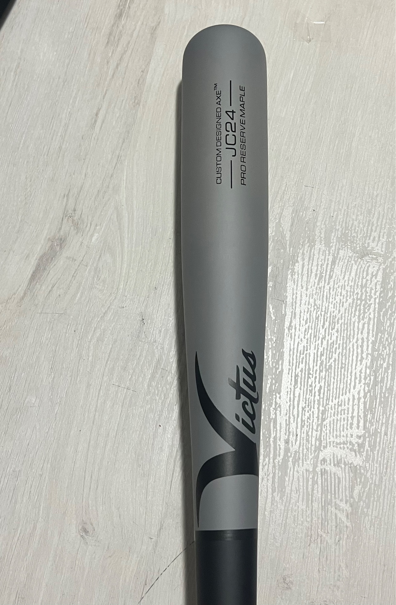 Wood (-3) 28 oz 31" Victus Pro Reserve JC24 Bat | SidelineSwap