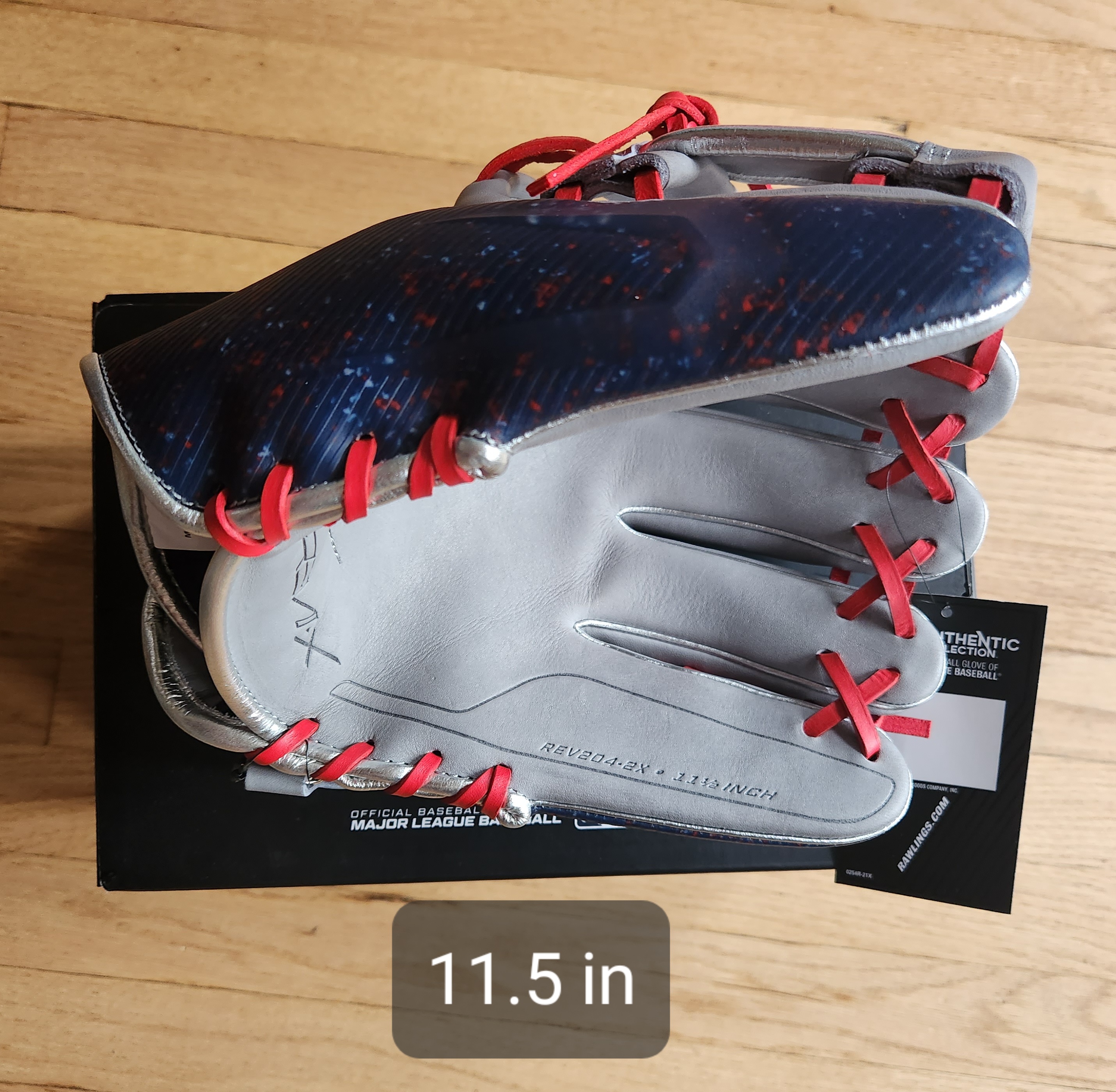 New Rawlings Right Hand Throw Infield REV1X Baseball Glove 11.5" | SidelineSwap