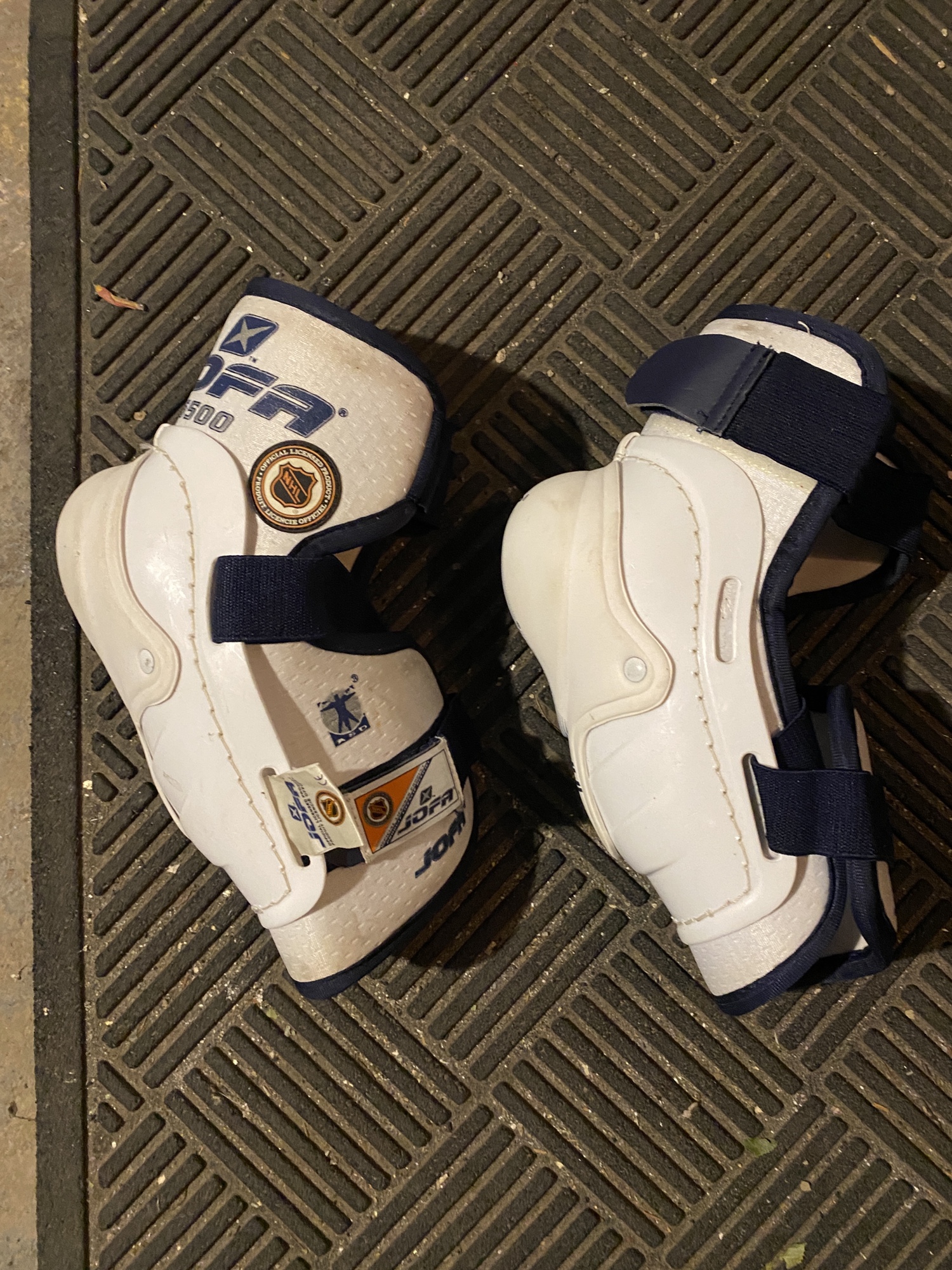 Jofa 6500 Elbow Pads - Senior L | SidelineSwap