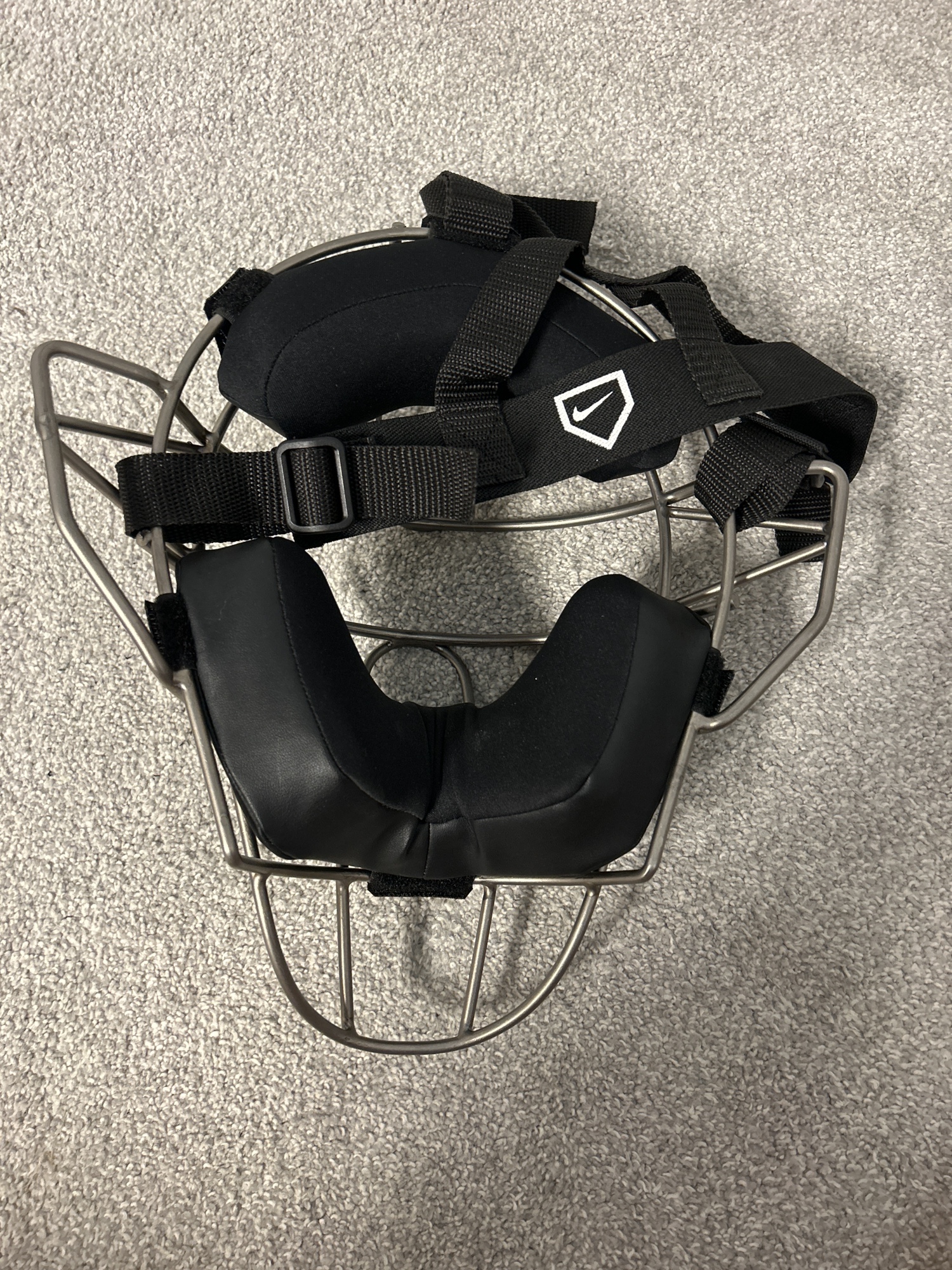 Nike Titanium Catcher's Mask | SidelineSwap