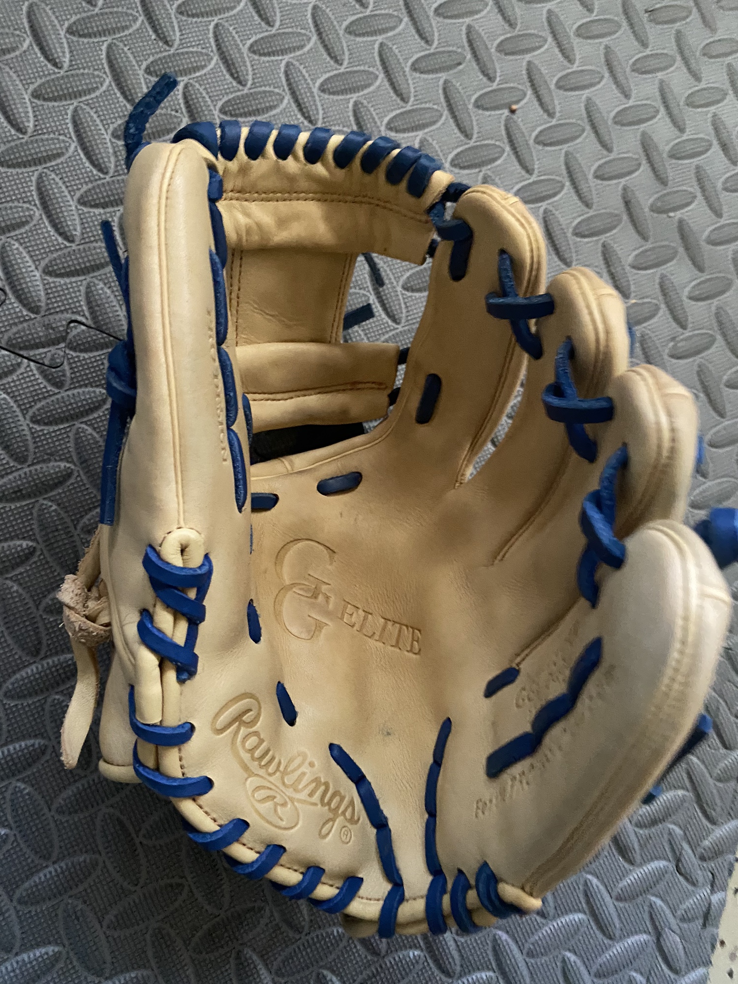 Infield 11.5" GG Elite Baseball Glove | SidelineSwap