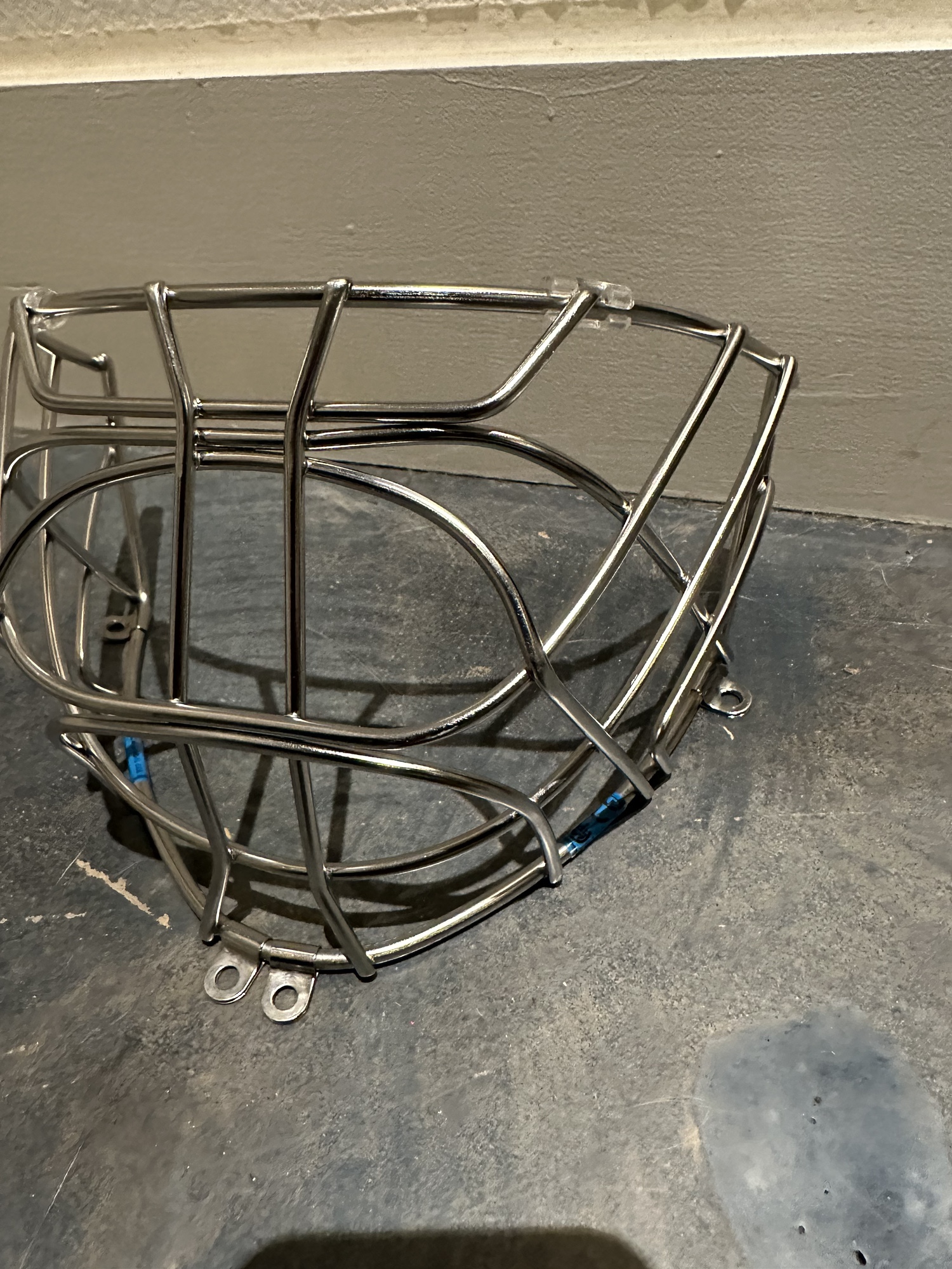 CCM Axis Certified Cats Eye Cage | SidelineSwap