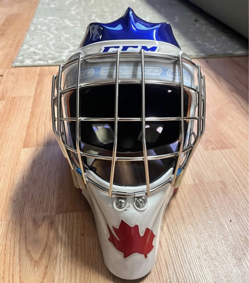 New CCM Pro Stock GFL Pro Goalie Mask Sr L | SidelineSwap