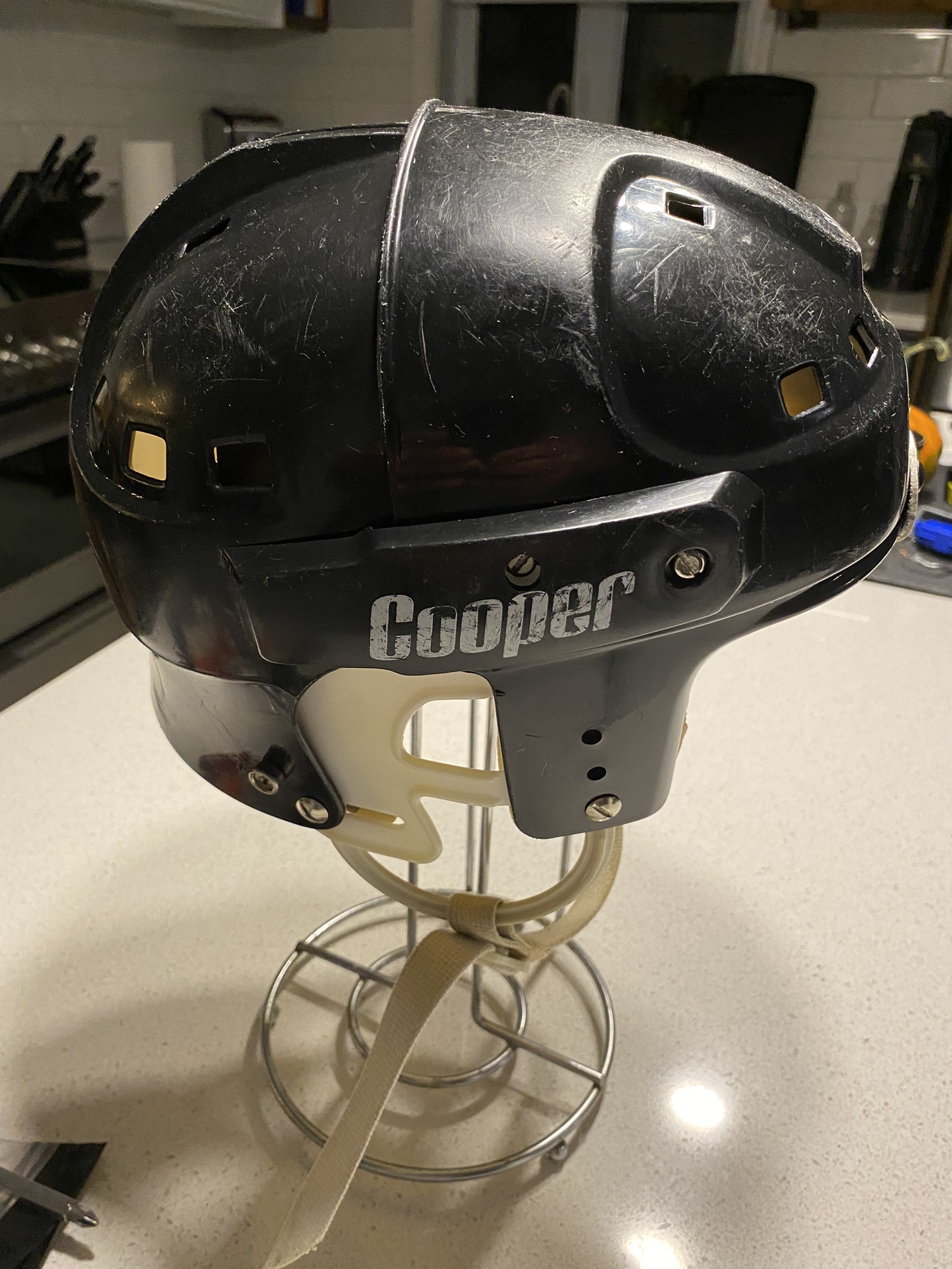 Cooper SK2000 Medium Helmet | SidelineSwap