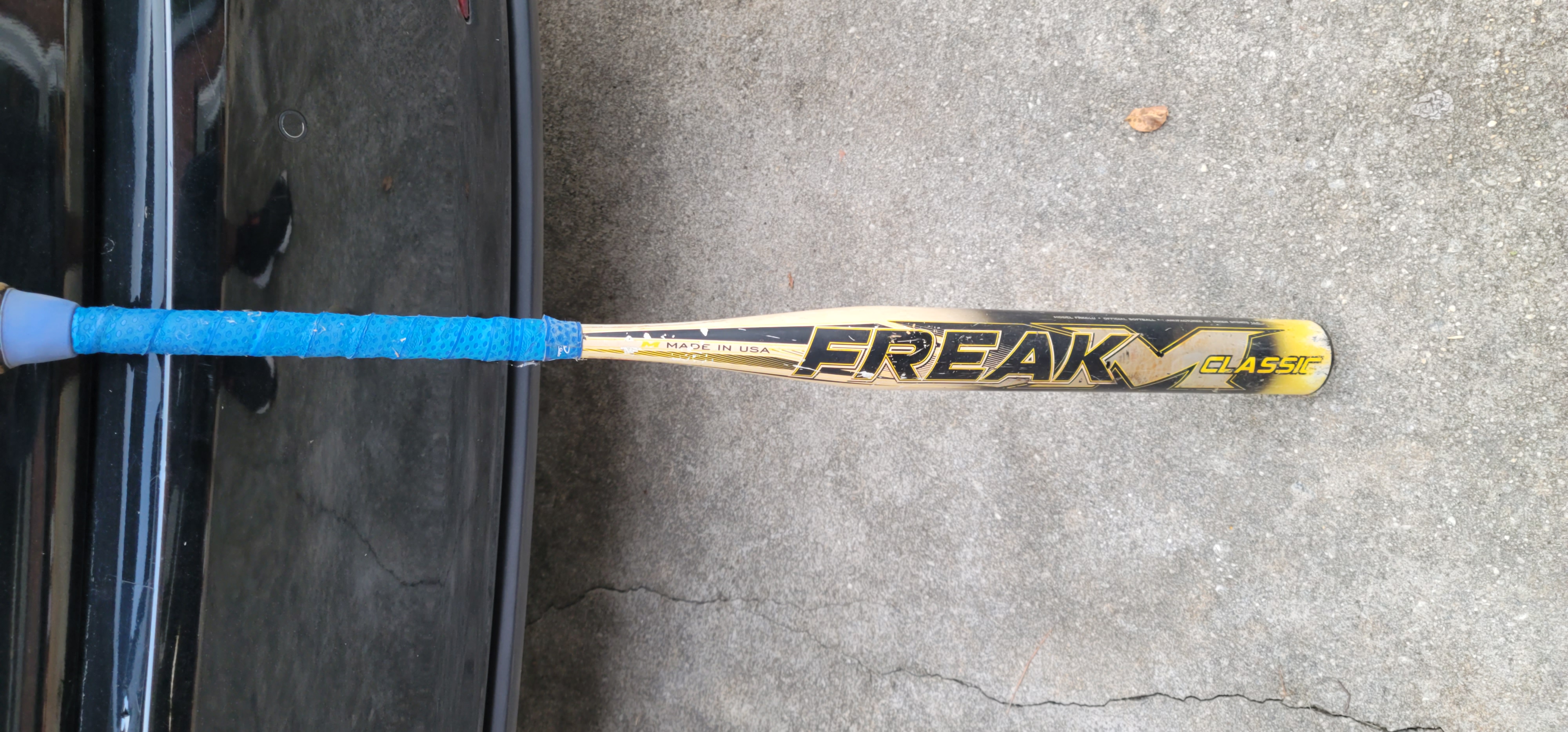 Used Miken Freak Bat 28 oz 34" | SidelineSwap