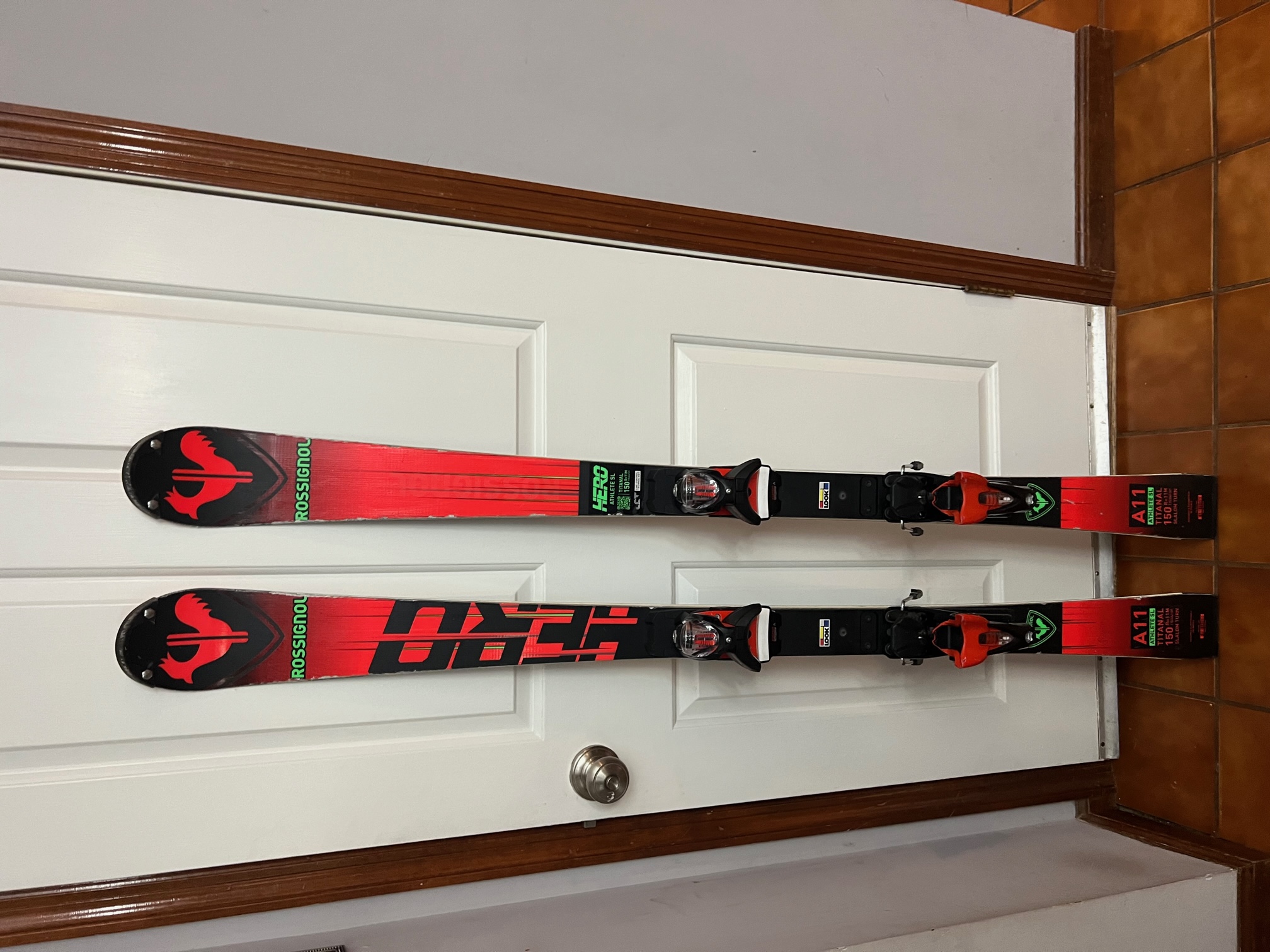 2023 Rossignol 150 cm Hero Athlete SL with Look SPX12 Bindings ...