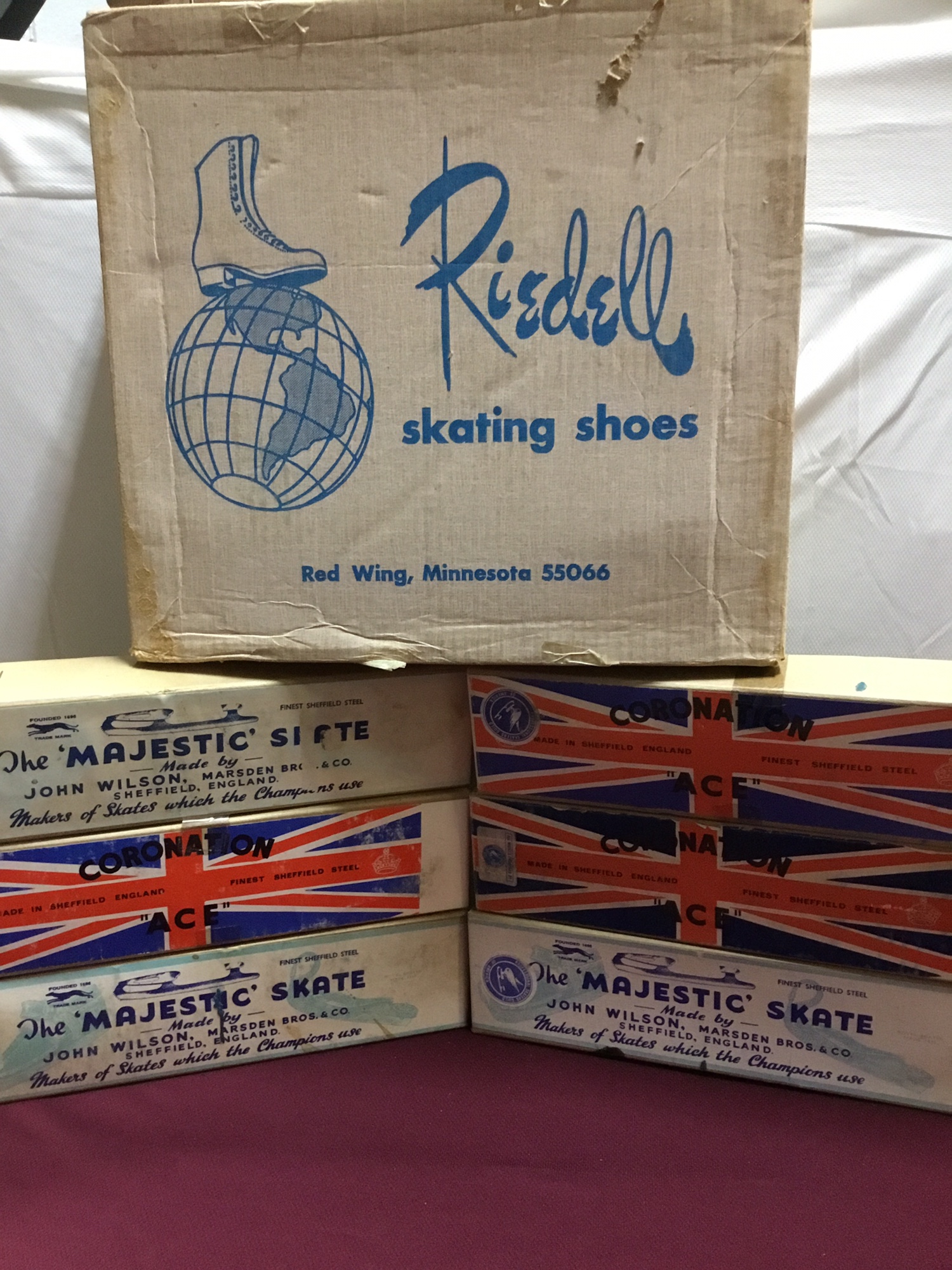Figure Skate & Blade boxes | SidelineSwap